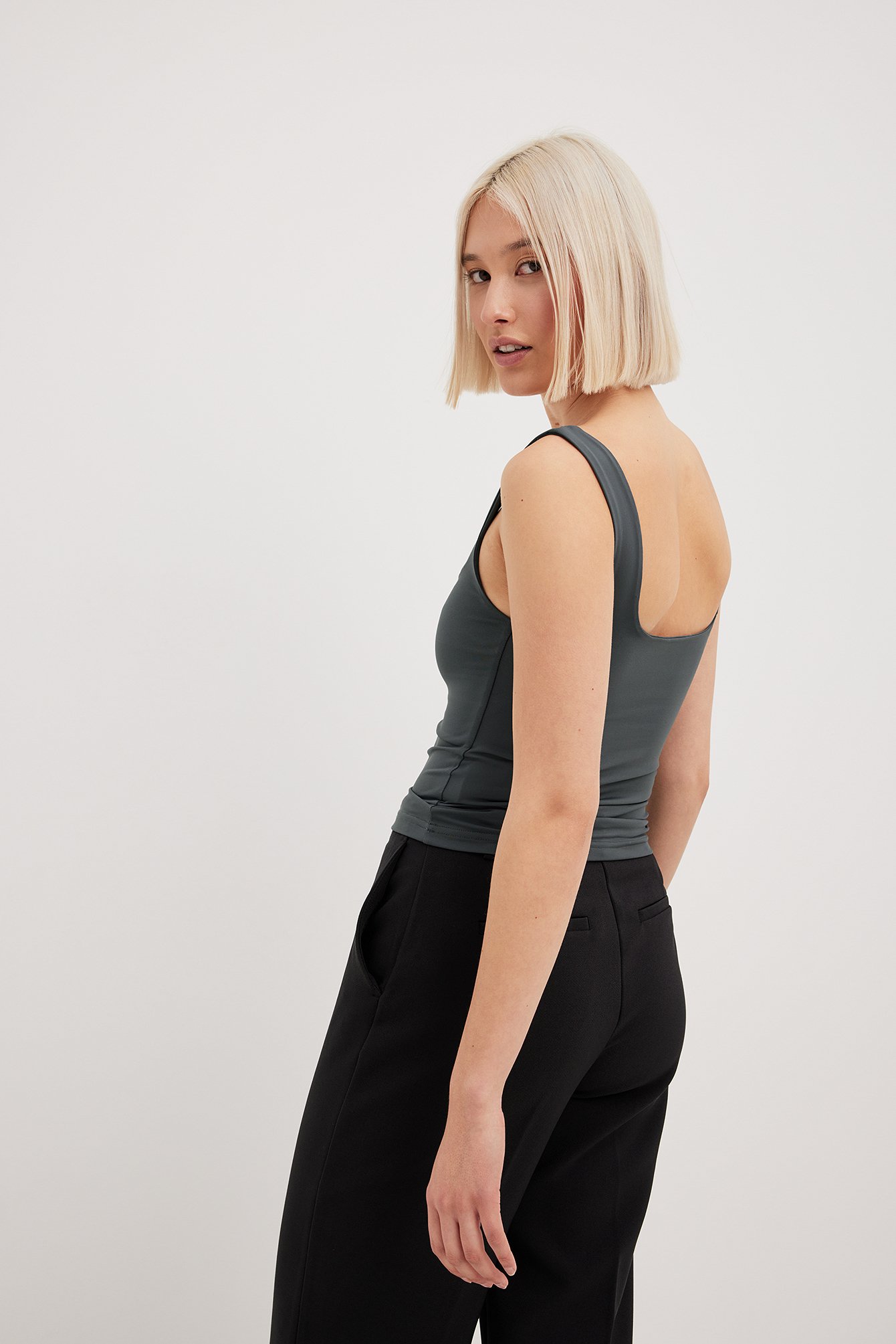 Double Folded Singlet Grey | NA-KD