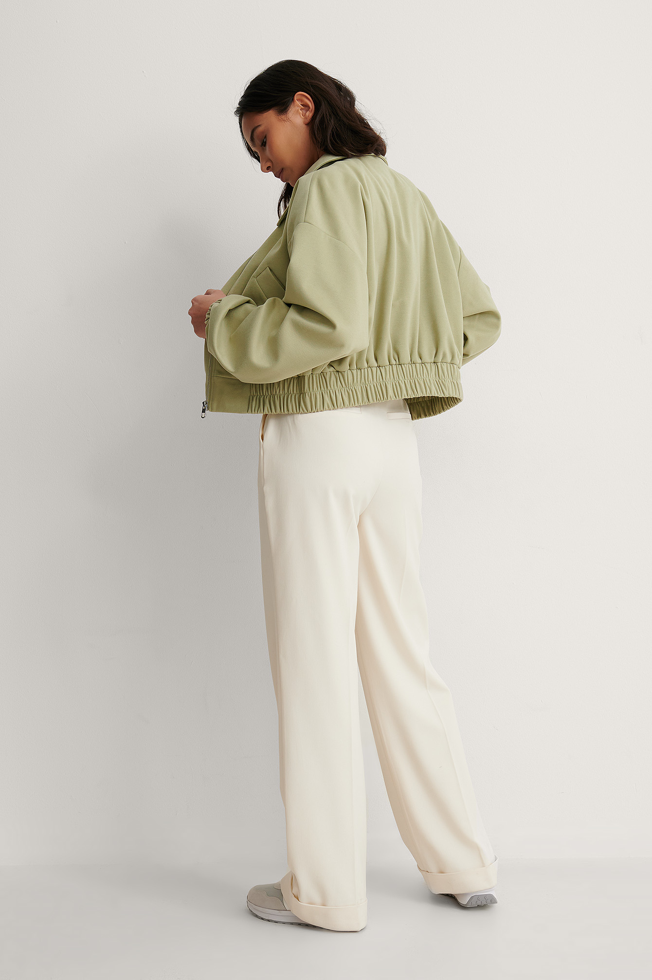 Kort Jakke Med Elastikkant Grøn | na-kd.com