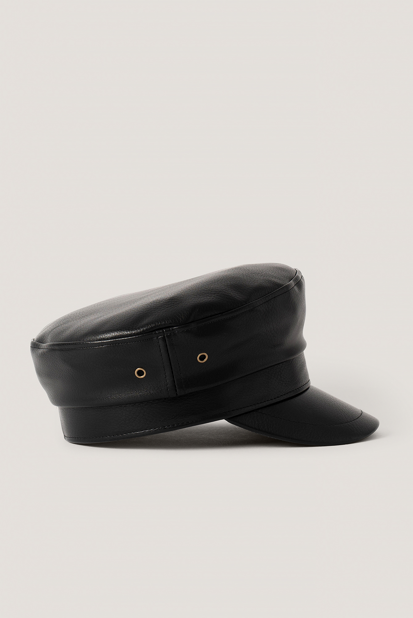 Faux Leather Captain Cap Schwarz | na-kd.com