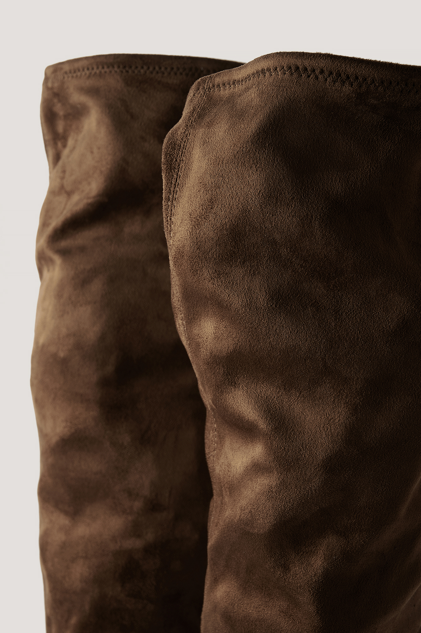 Overknee-Stiefel Aus Wildlederimitation Braun | na-kd.com