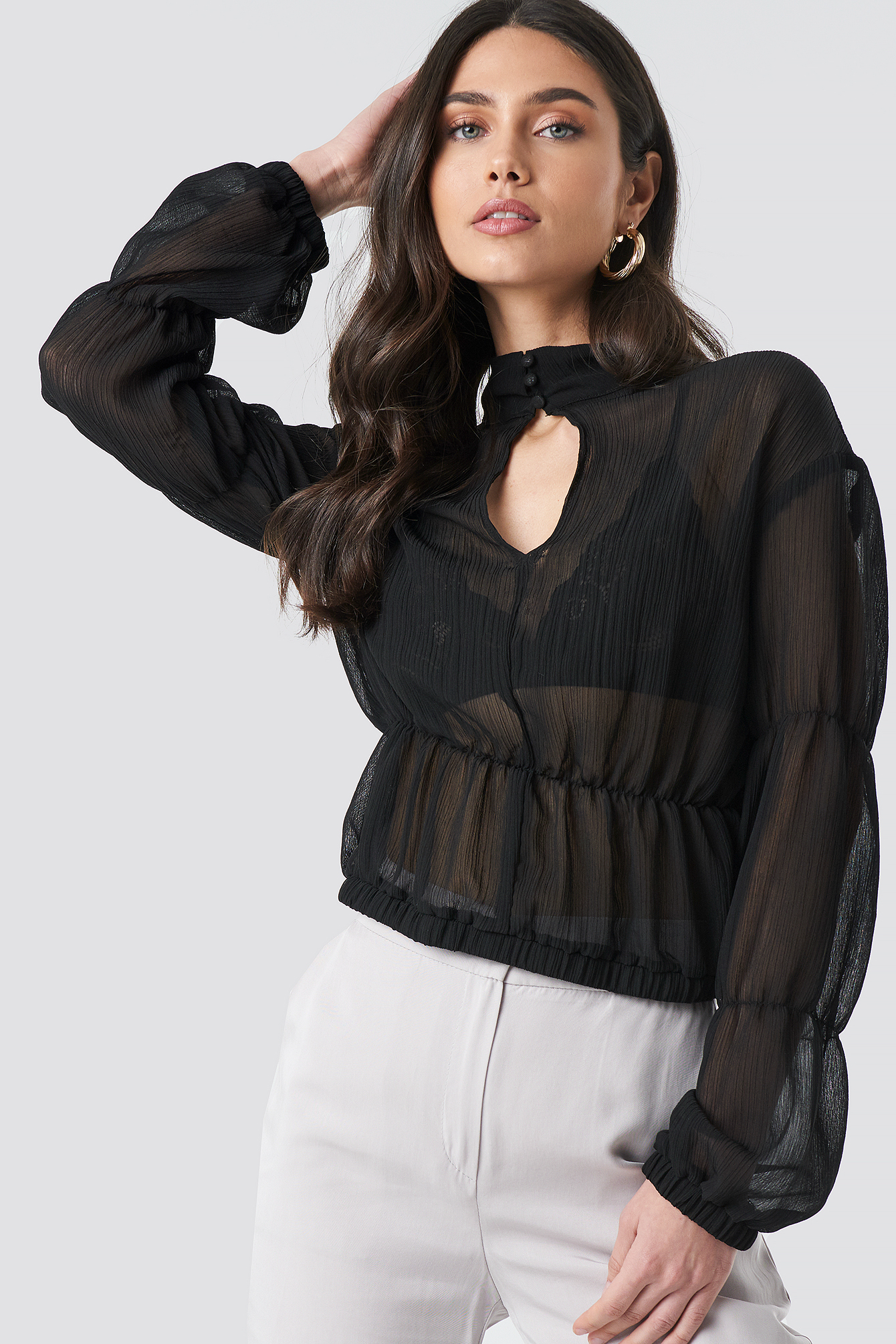 Flowy Cropped LS Chiffon Blouse Black | NA-KD
