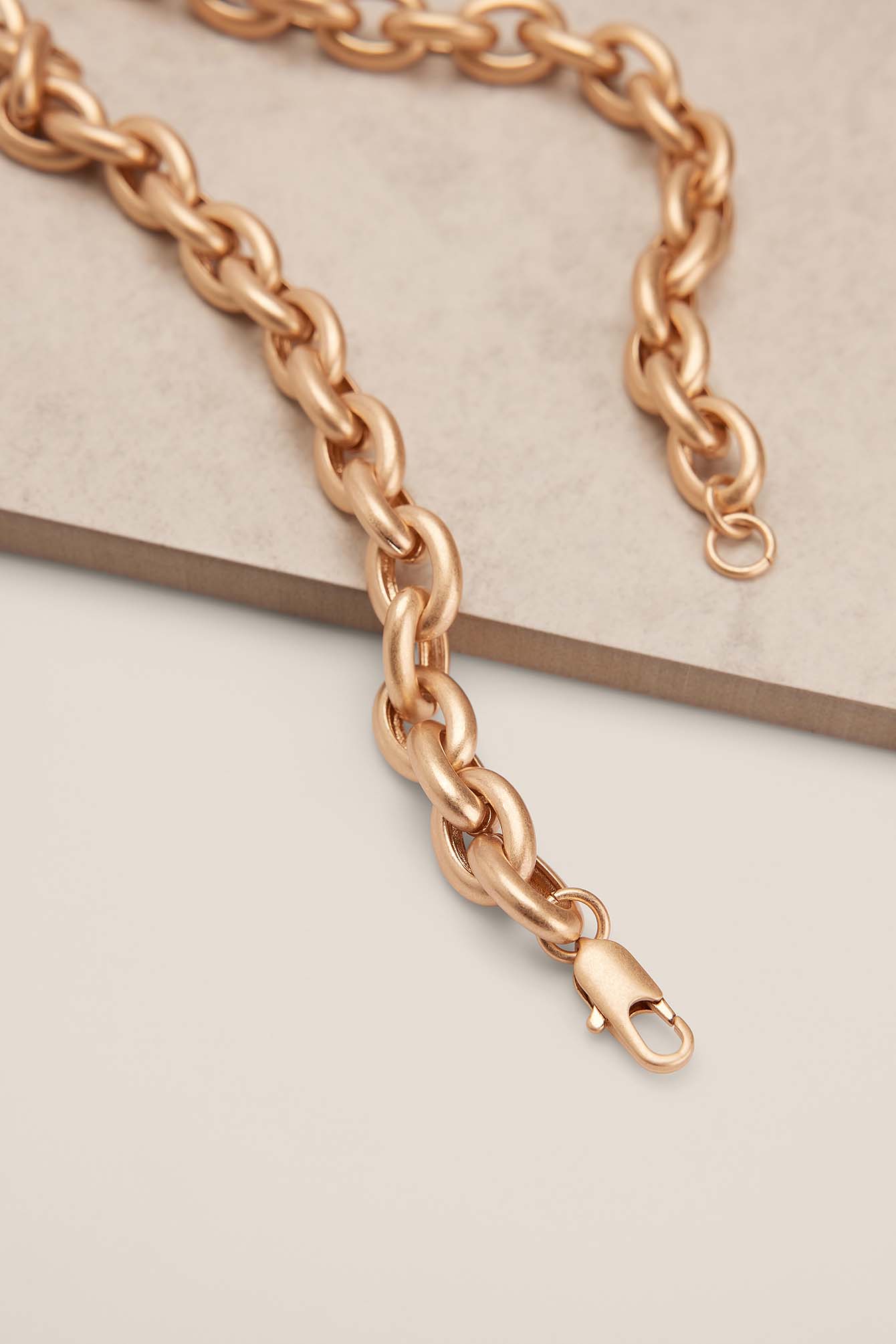 Recycled Frosted Chunky Chain Necklace Gold | na-kd.com
