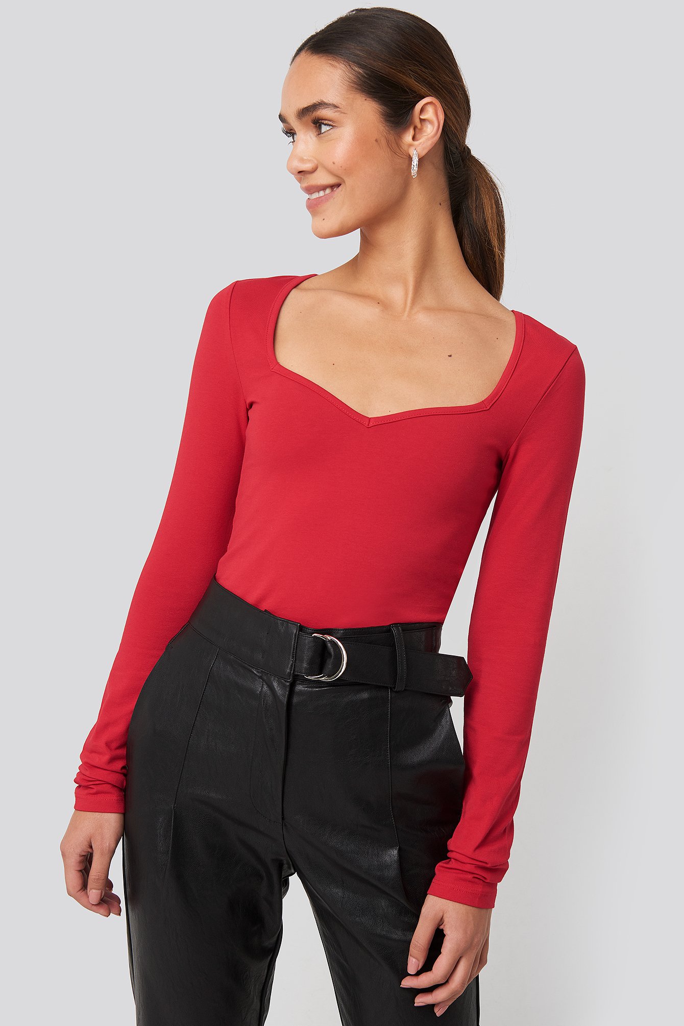 Heart Neckline Fitted Top Rot | NA-KD