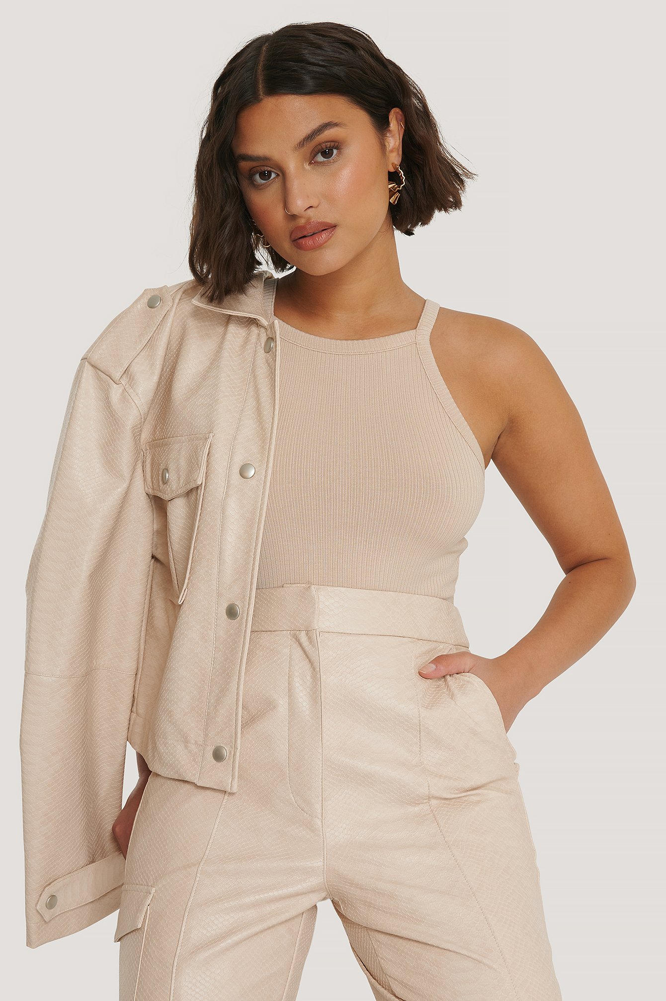 High Neck Crop Singlet Beige | NA-KD