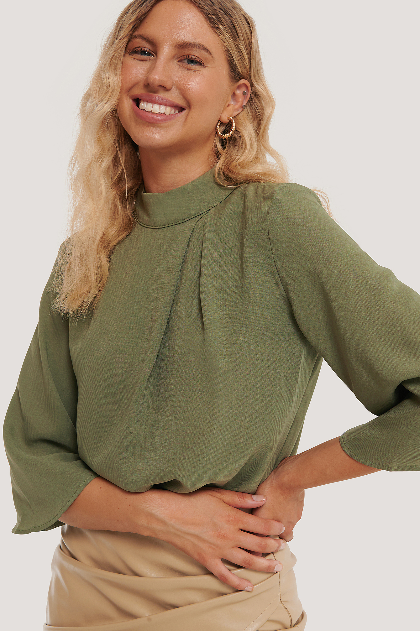High Neck Wide Sleeve Blouse Green | NA-KD