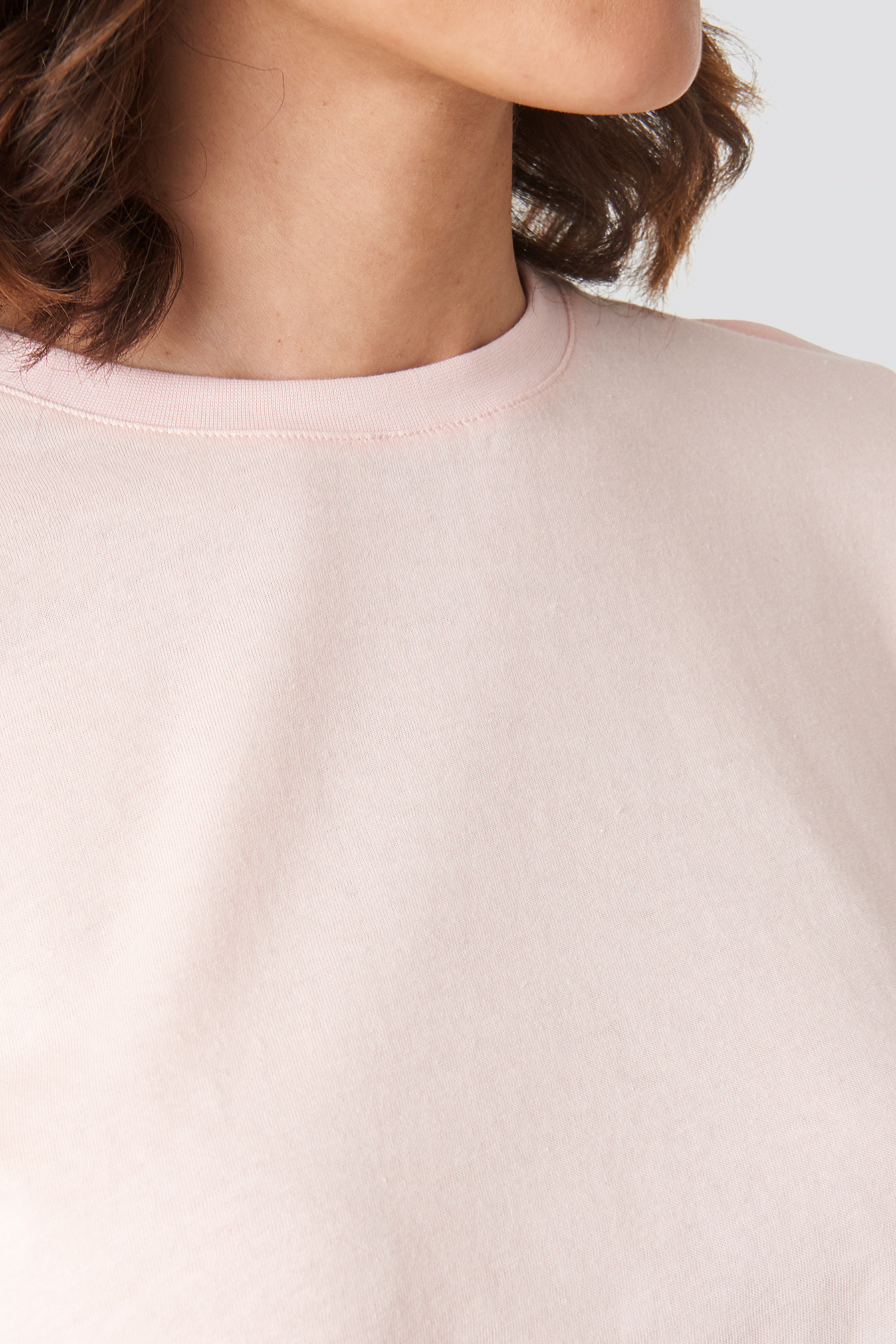 High Round Neck Tee Pink | na-kd.com
