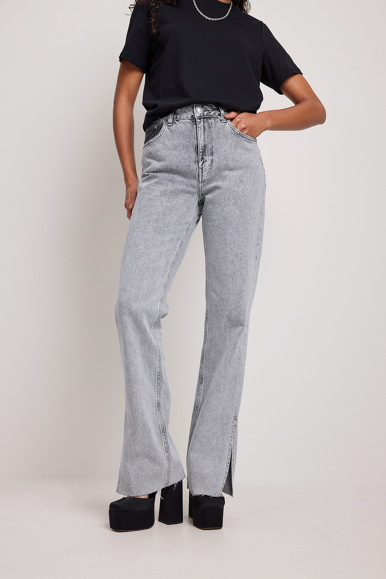 High Slit Straight Jeans Grey | NA-KD