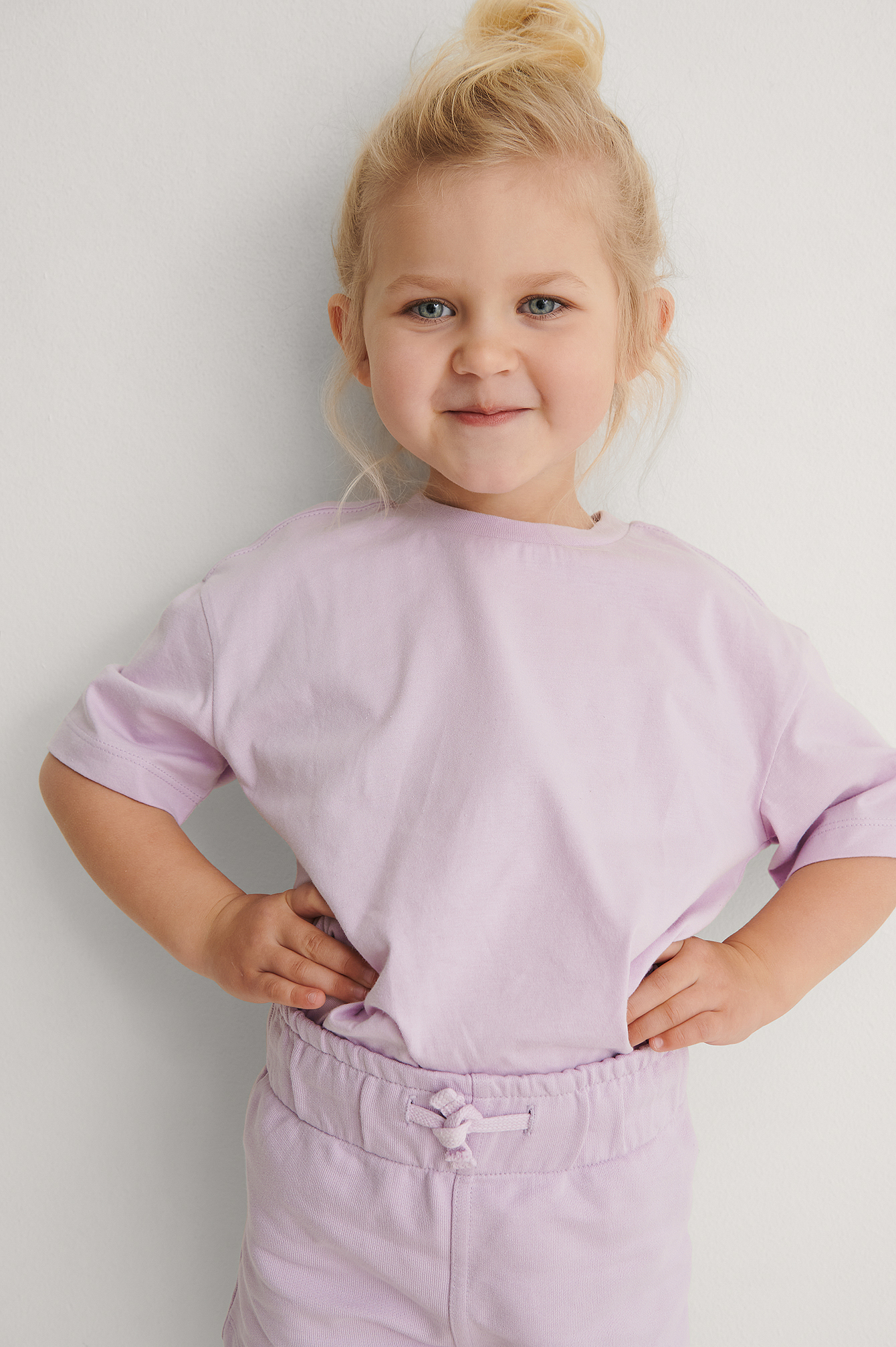 Bio-Basic-T-Shirt Lila | NA-KD