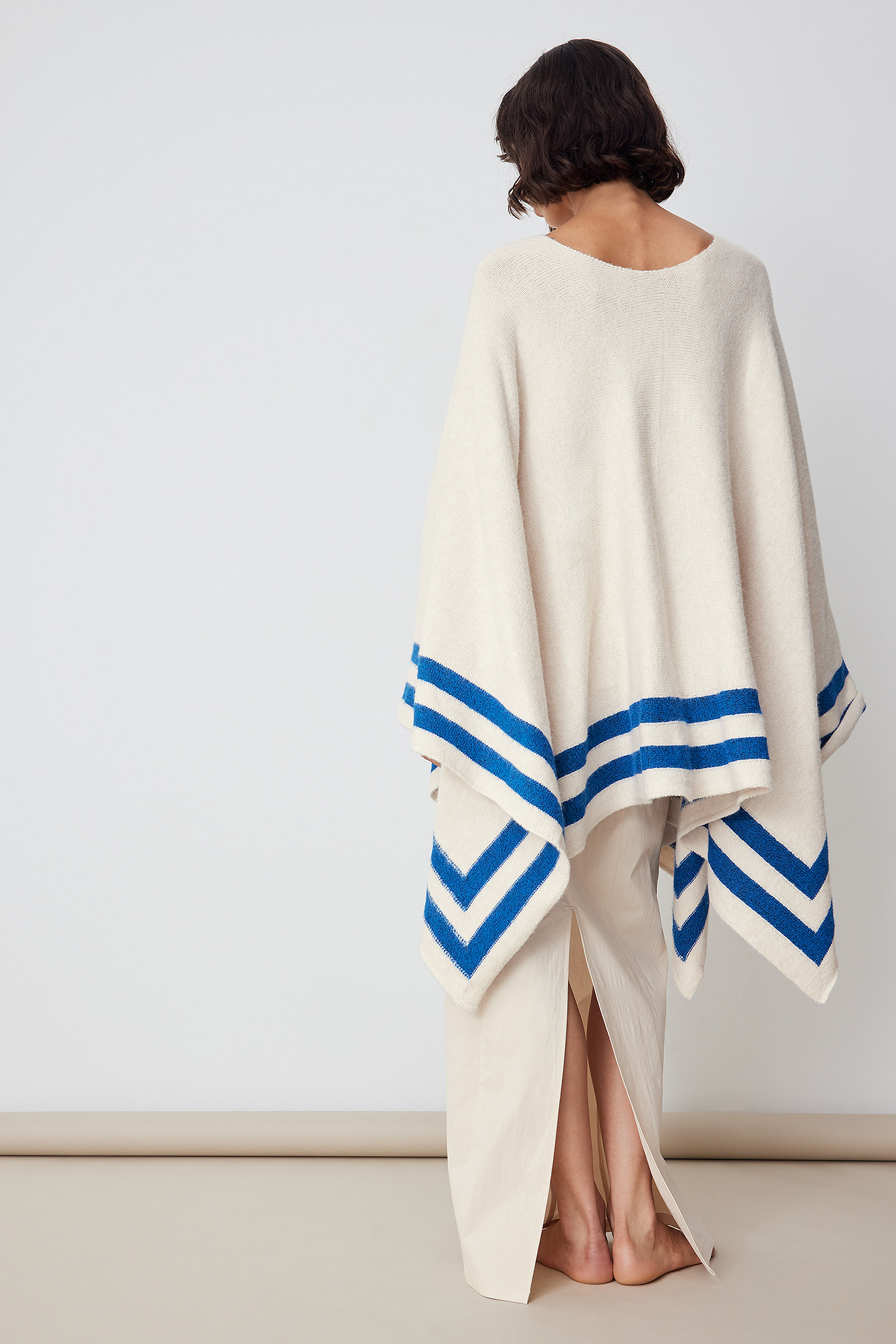 Knitted Poncho Stripe | na-kd.com