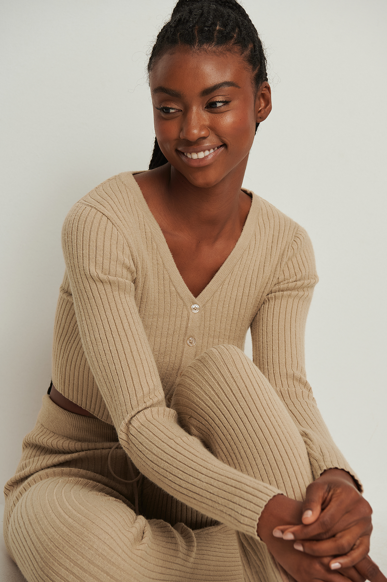 Knitted Ribbed Cardigan Beige | NA-KD