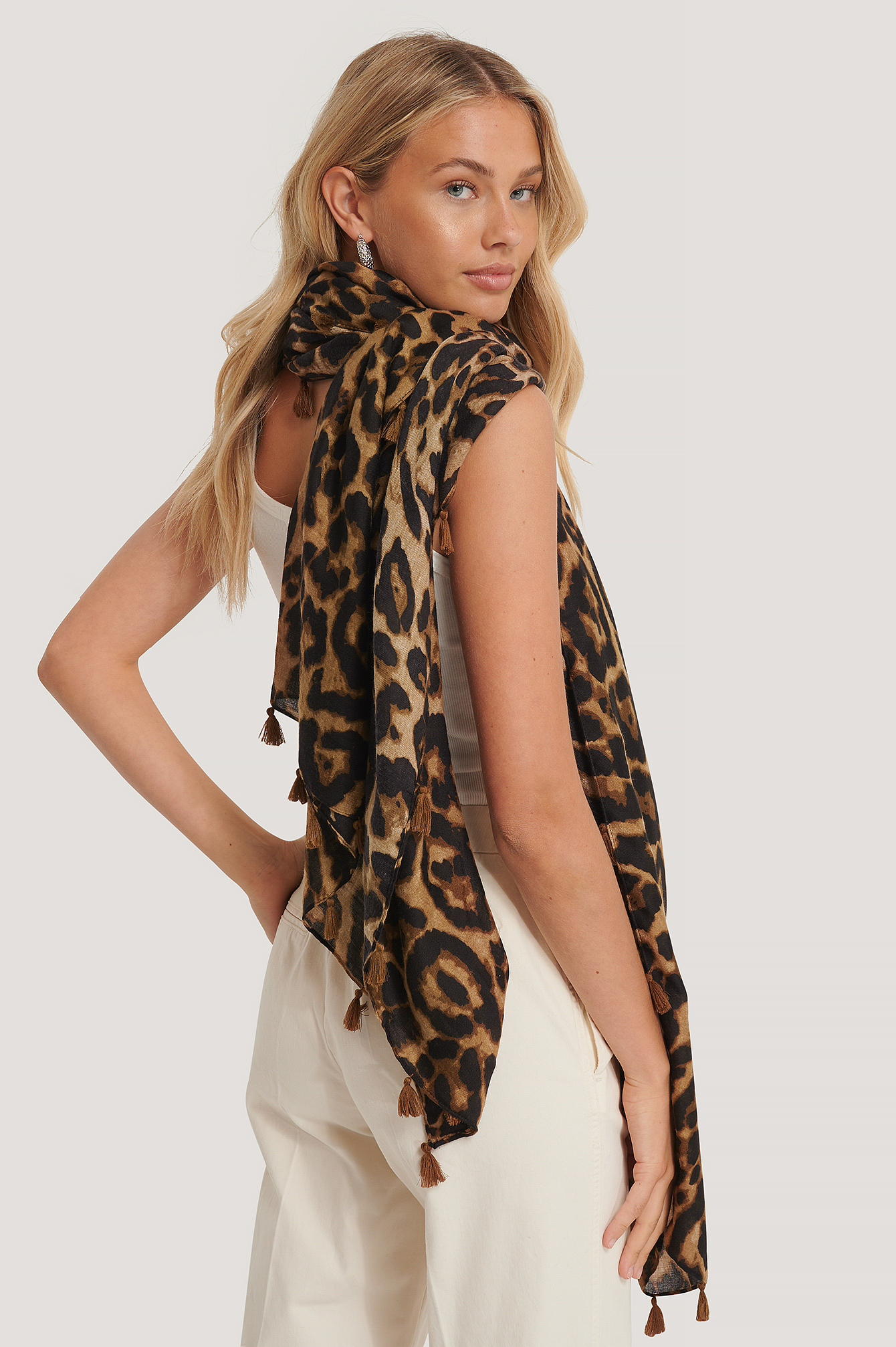 Leopard Tassel Woven Scarf Multicolor | NA-KD