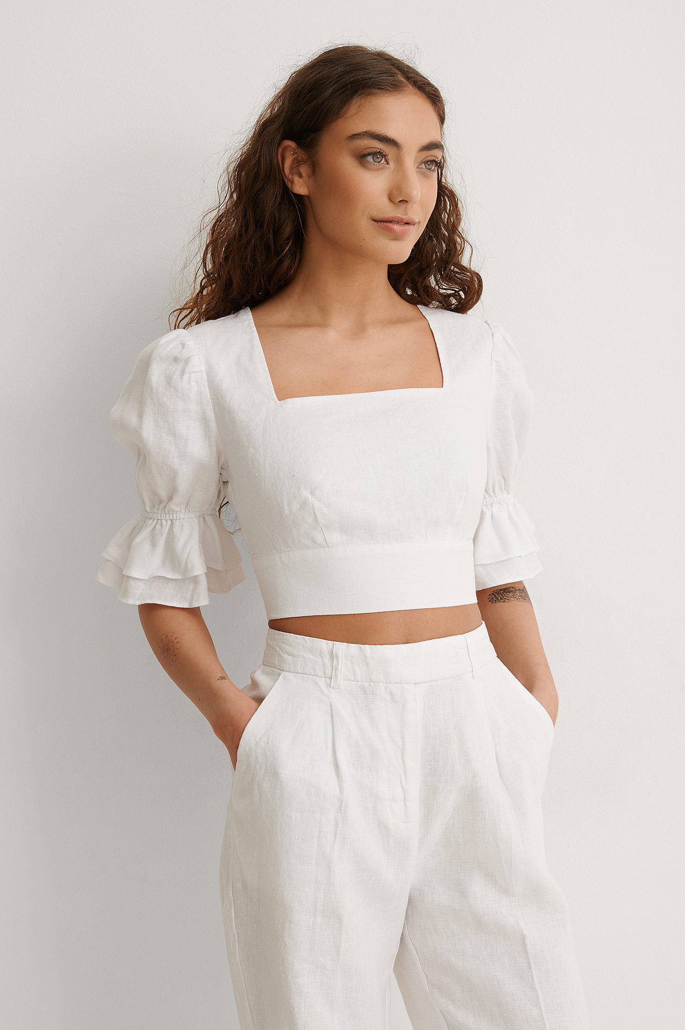 Gjord av linne topp med knytning bak Vit | na-kd.com