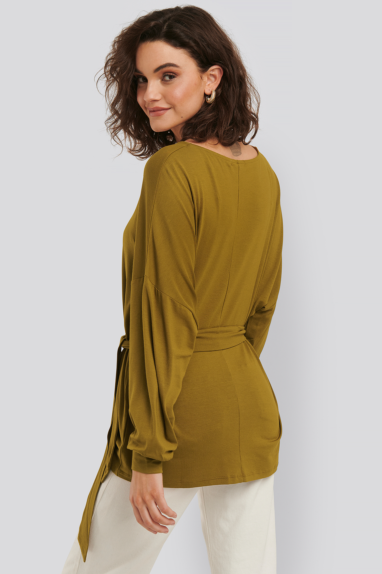 Belted Long Sleeve Top Grün | na-kd.com