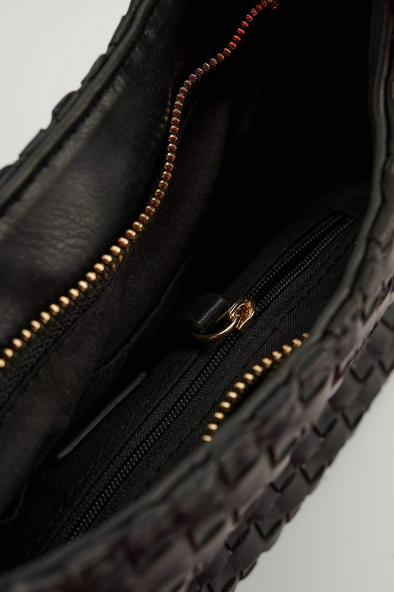 Mini Braided Shoulder Bag Black | na-kd.com