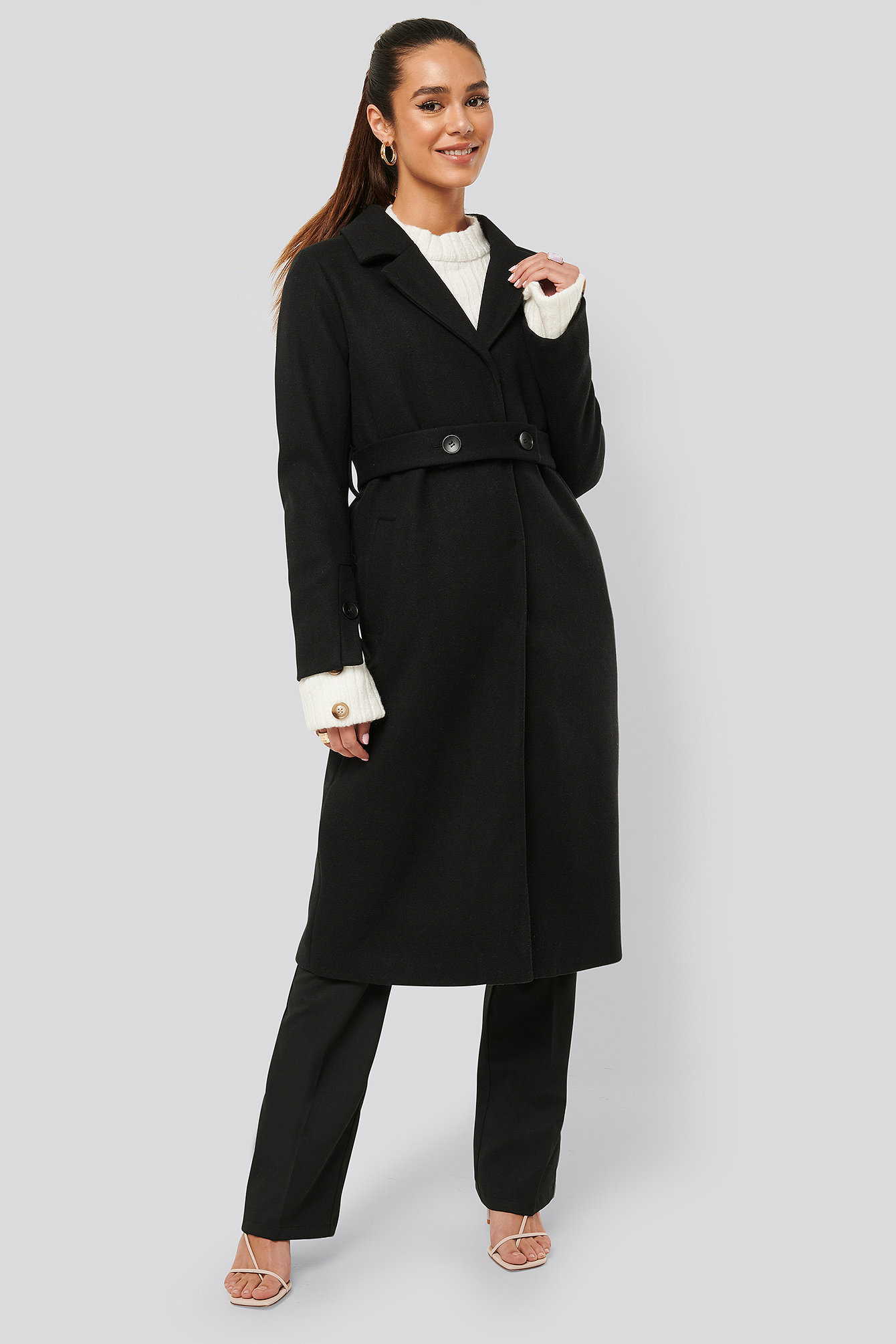 Sleeve Slit Coat Schwarz | NA-KD