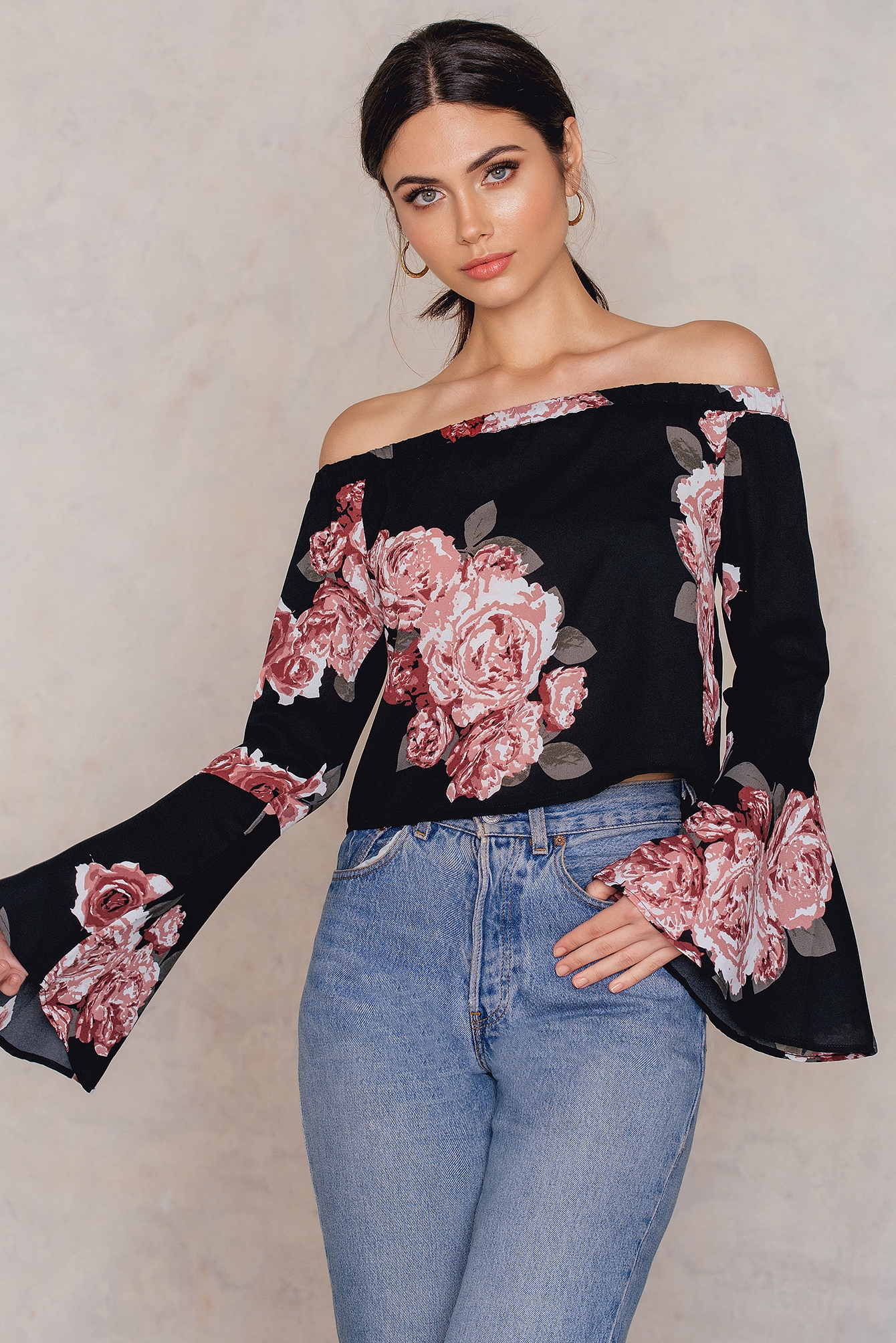 Off Shoulder Woven Wide Sleeve Top Schwarz | NA-KD