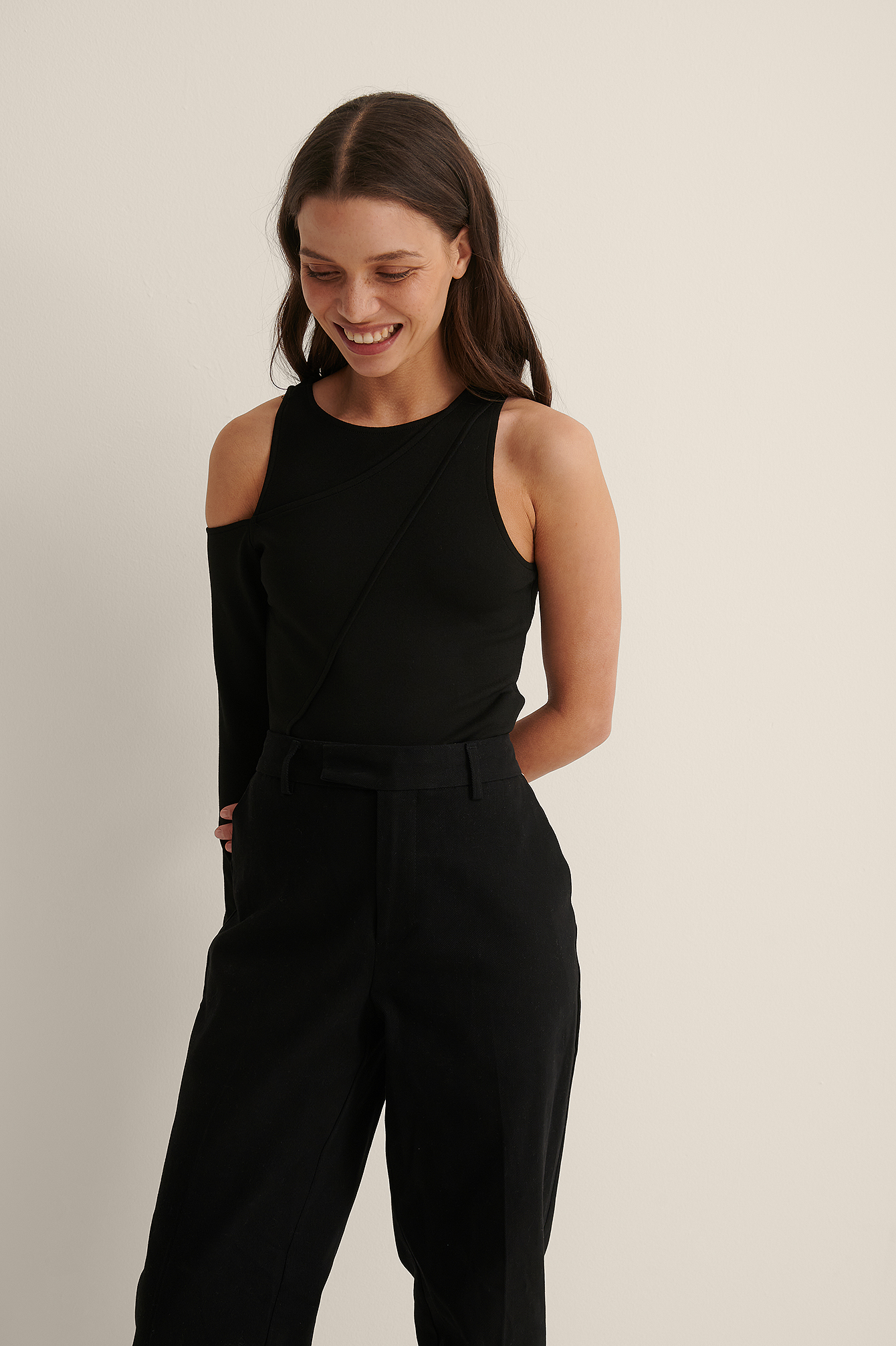One Arm Detail Bodycon Top Black | NA-KD