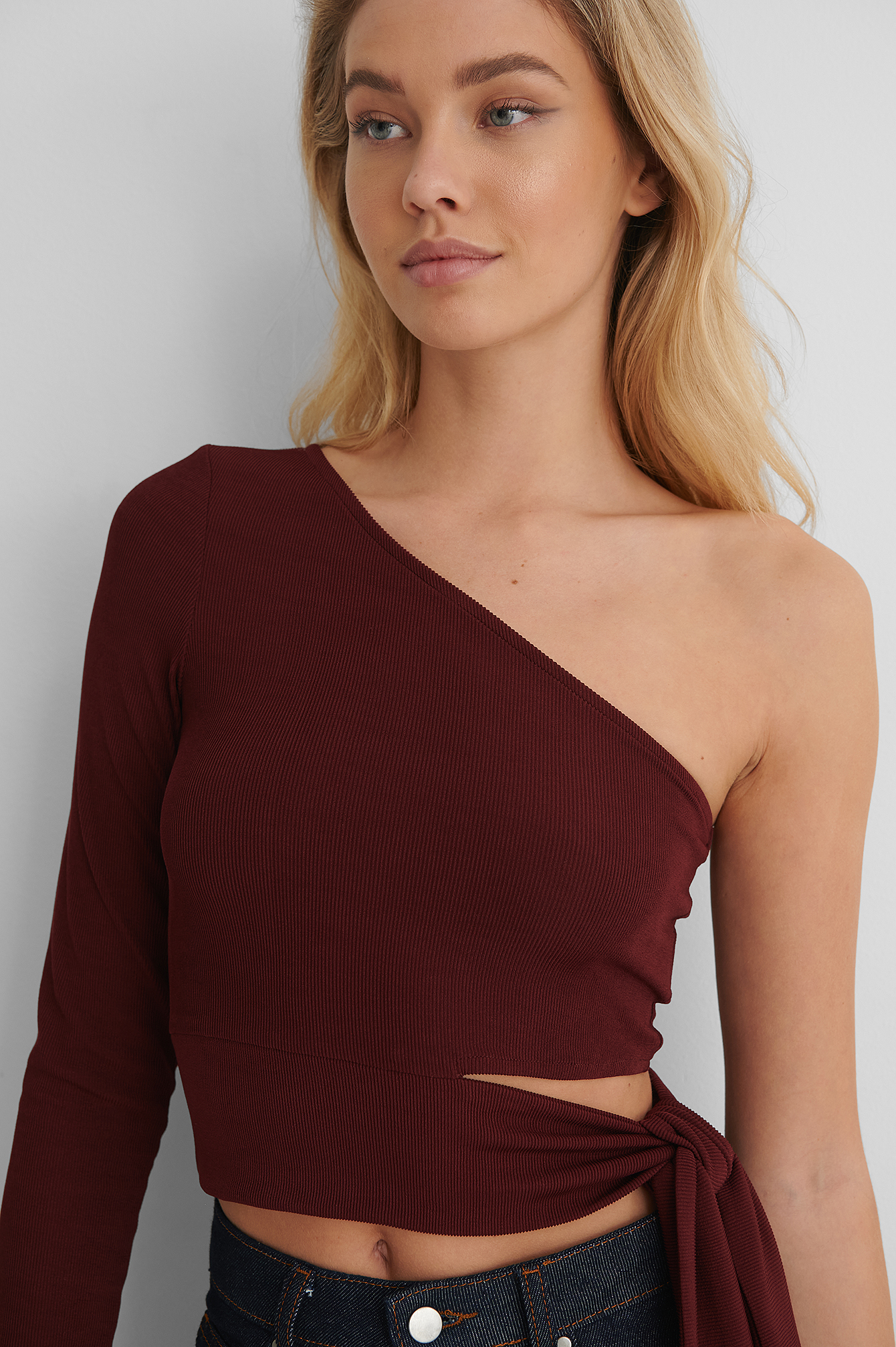 One Sleeve Knot Top Burgundy | na-kd.com