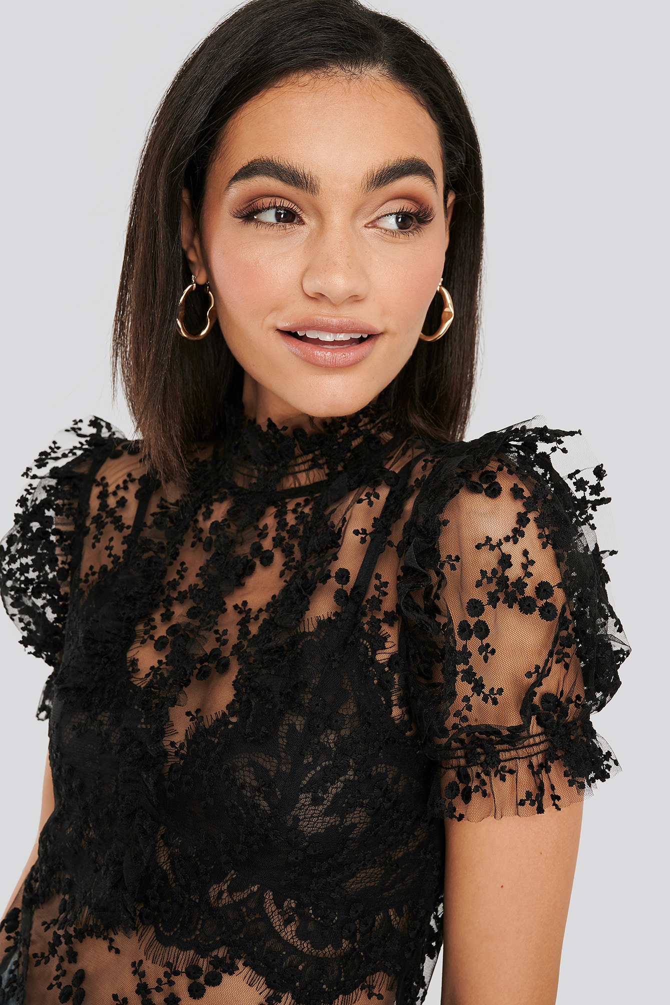 Open Back Lace Top Svart | NA-KD