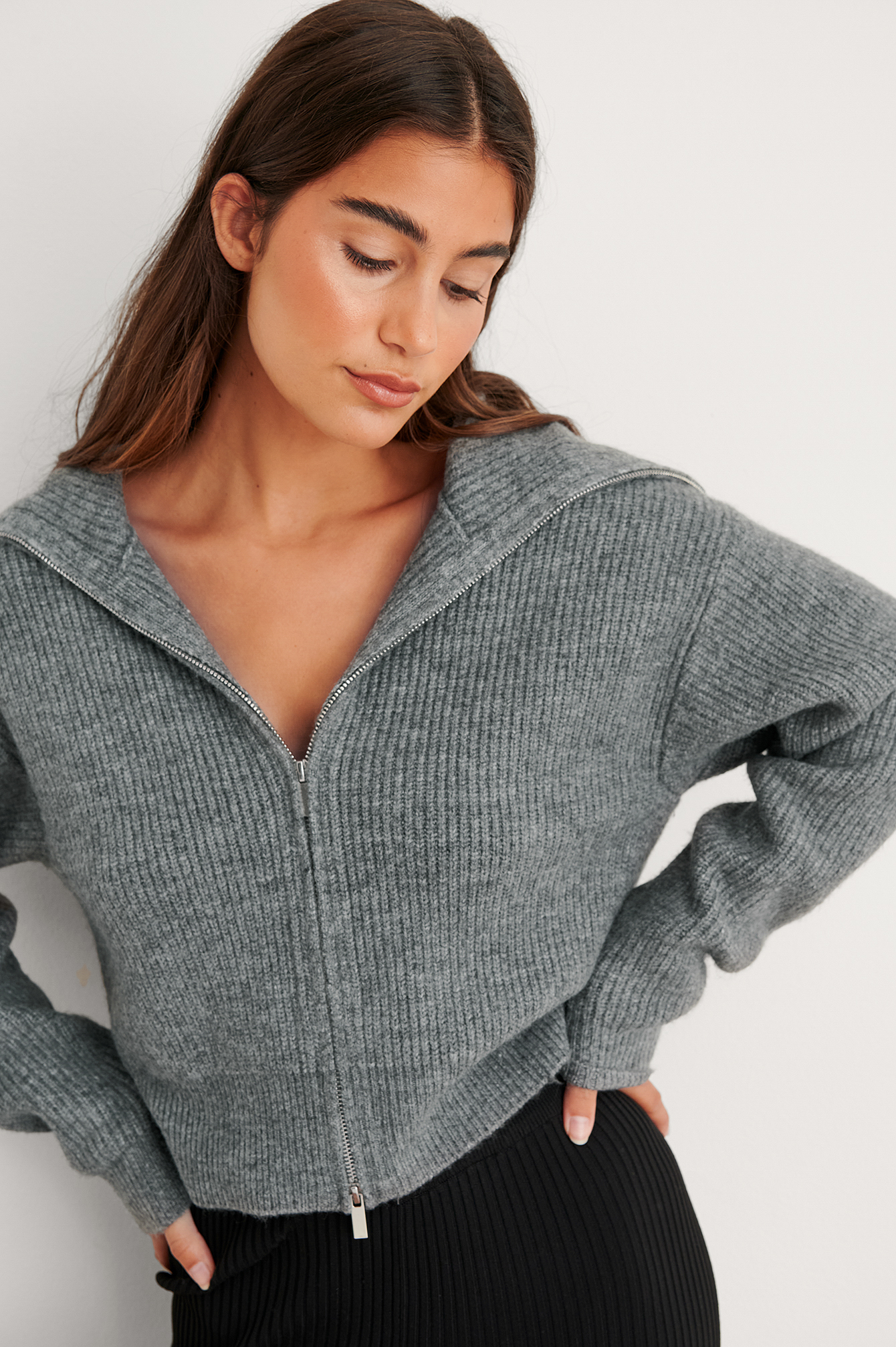 Big Collar Zipped Knitted Cardigan Grey | NA-KD