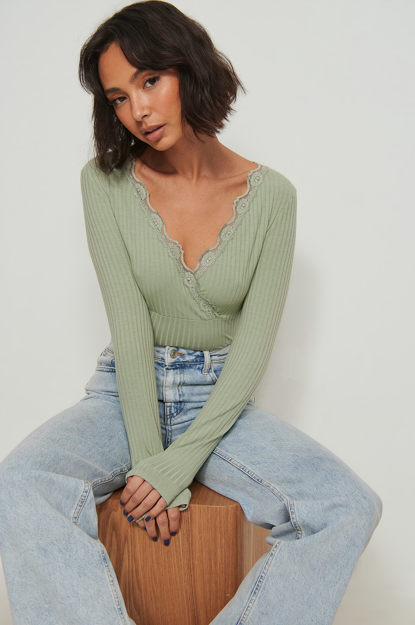 Overlap Lace Detail Top Green Na Kd