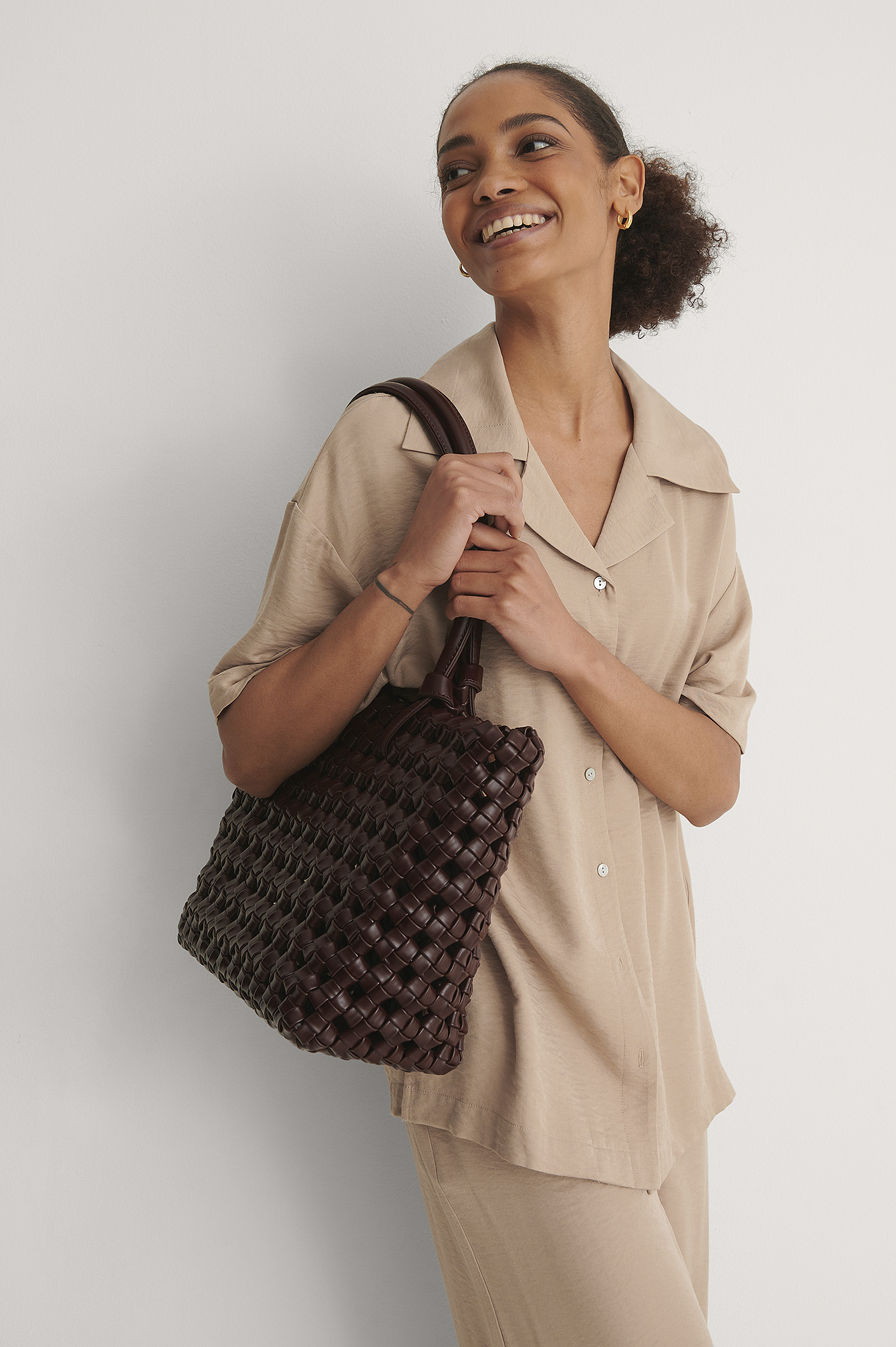 Oversized Stor Flätad Shopper Brun | na-kd.com