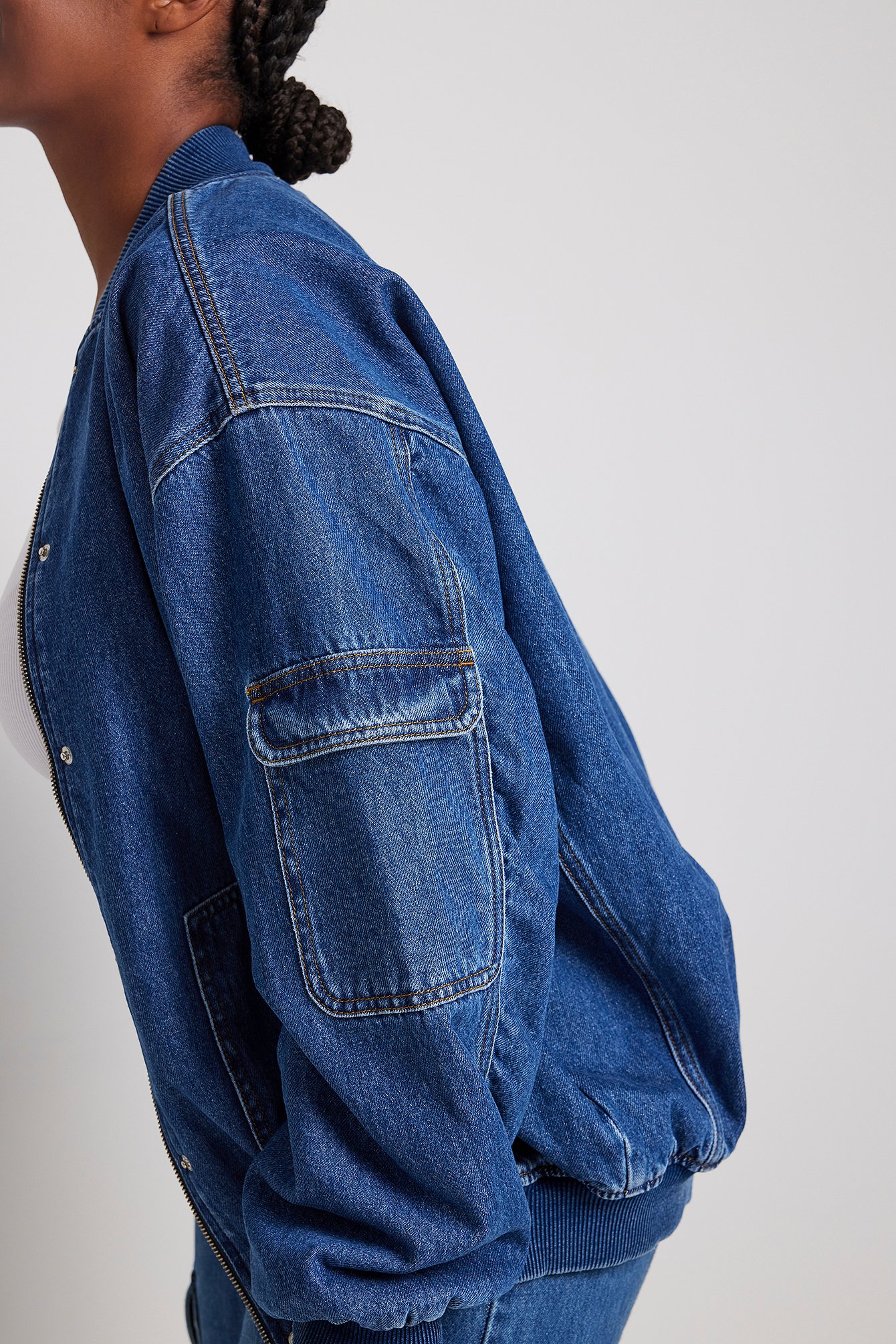 Oversize-Bomberjacke aus Denim Blau | na-kd.com