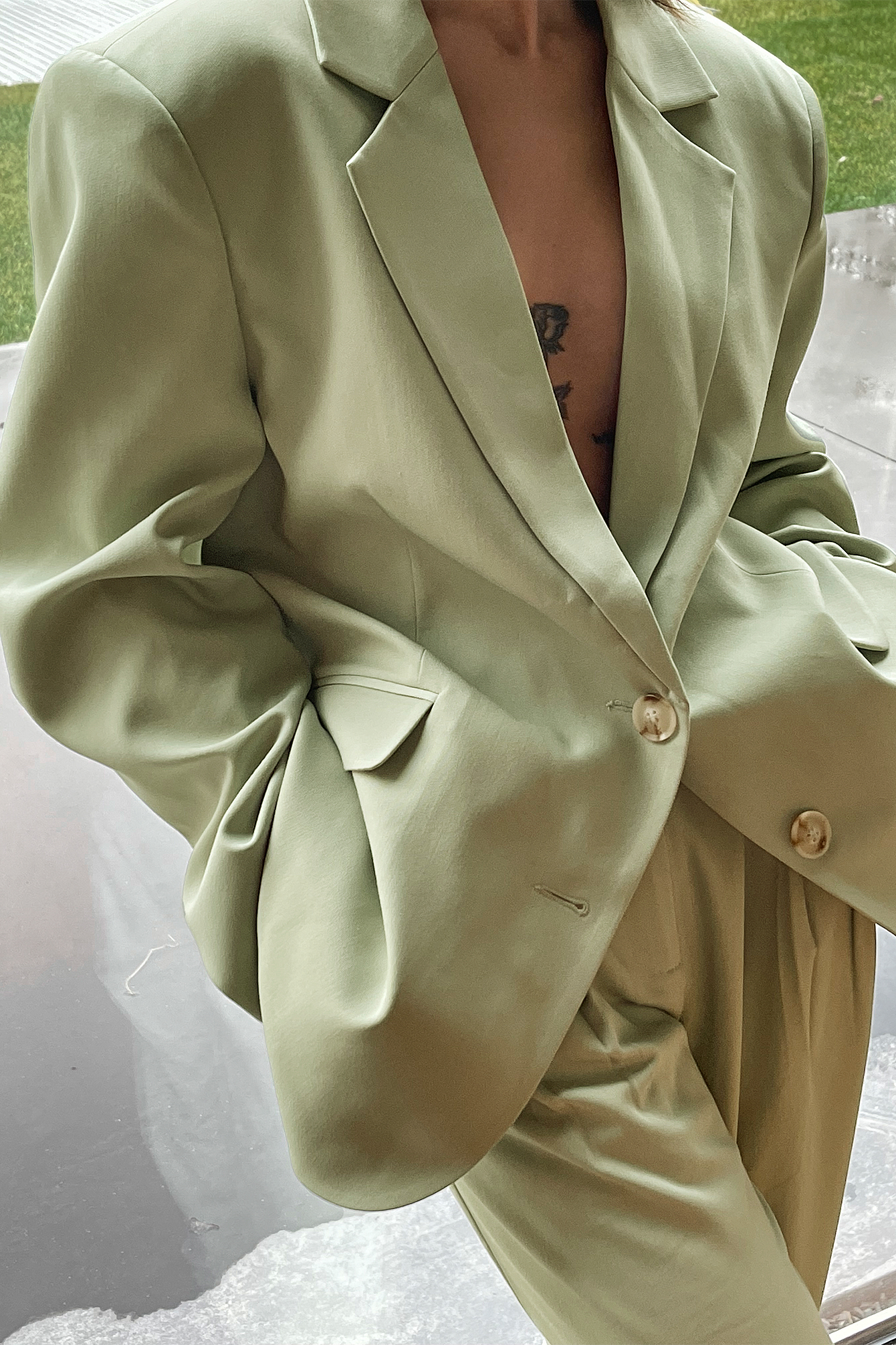 Oversized Tortoise Button Blazer Green | na-kd.com