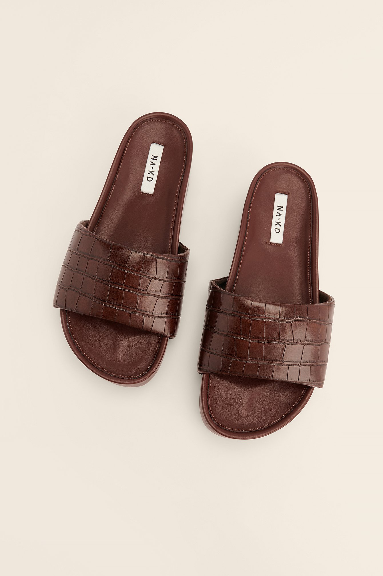 Padded Strap Pool Sliders Brown | na-kd.com