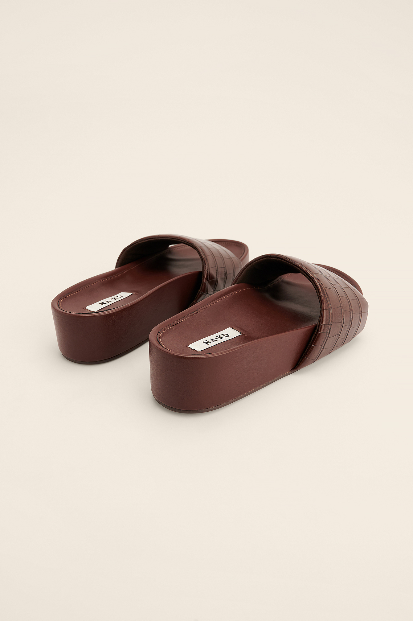 Padded Strap Pool Sliders Brown | na-kd.com