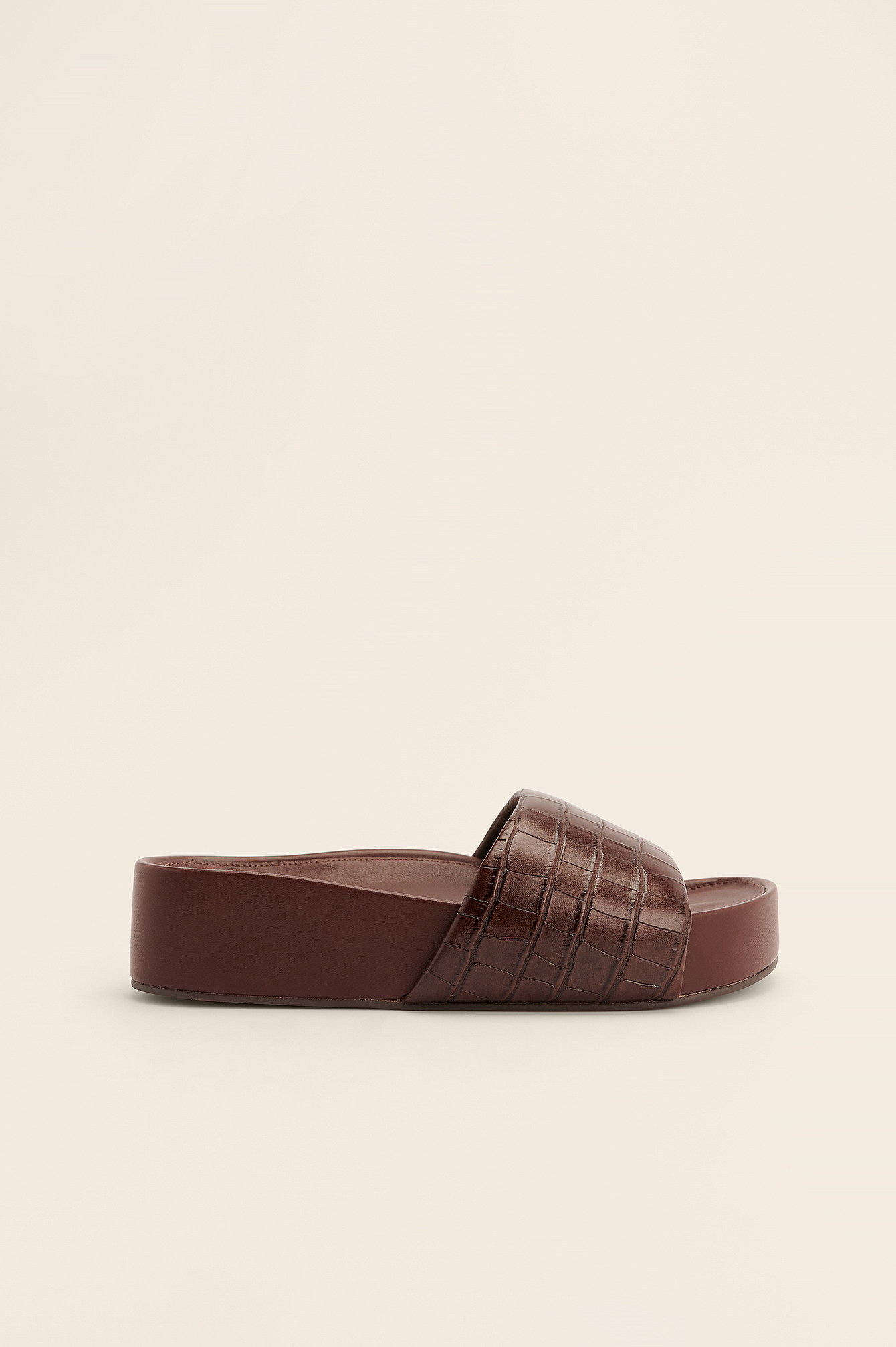 Padded Strap Pool Sliders Brown | NA-KD