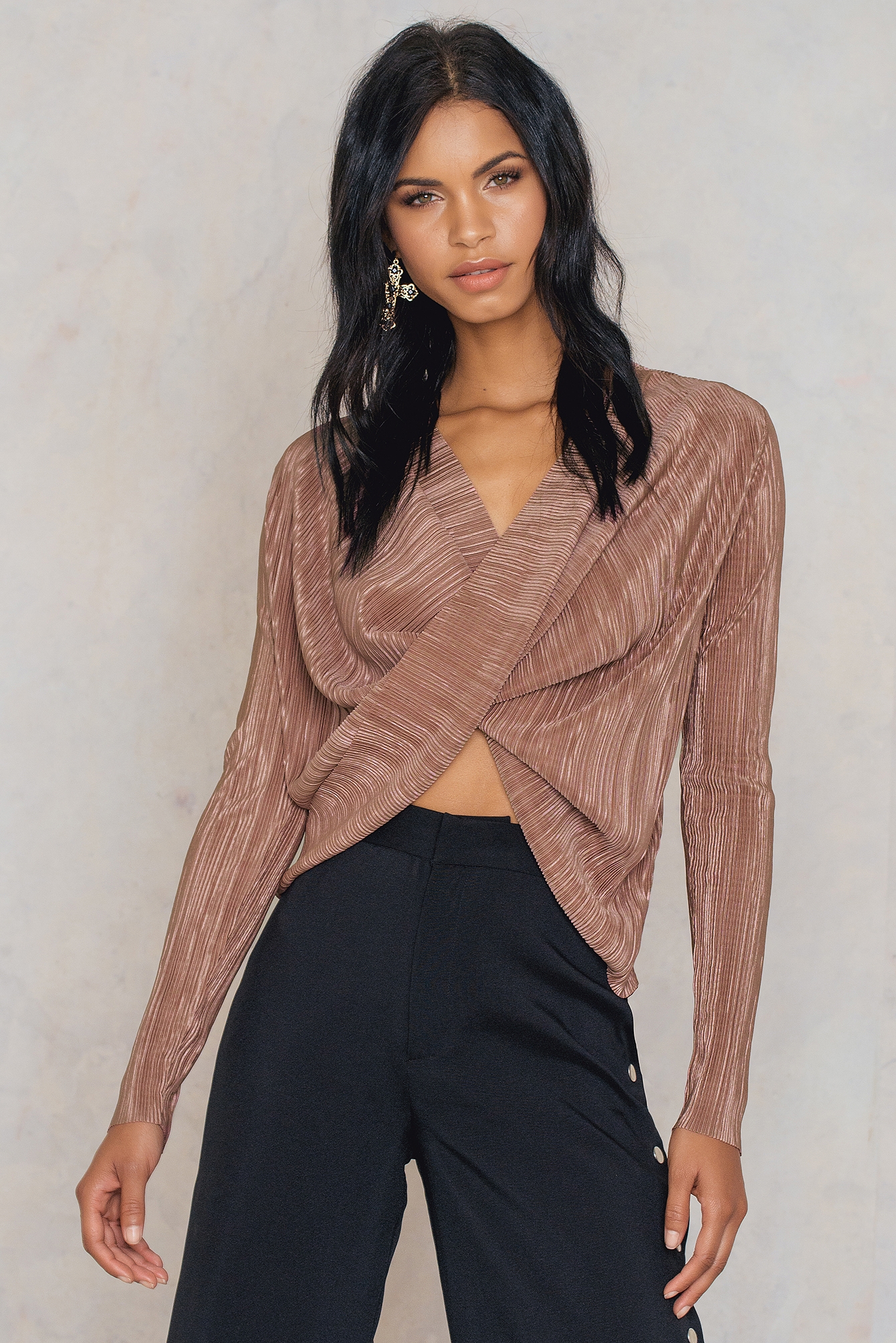 Pleated Overlap Top Pink | NA-KD