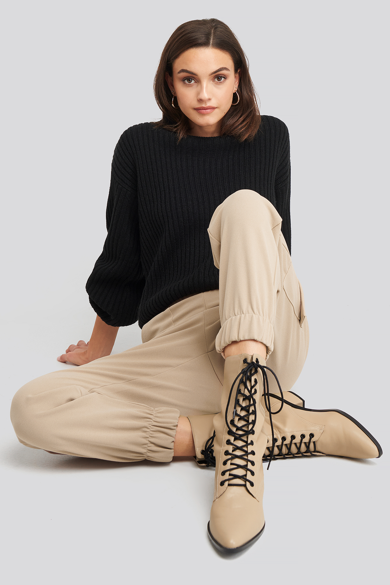 Pointy Lace Up Boots Beige | NA-KD