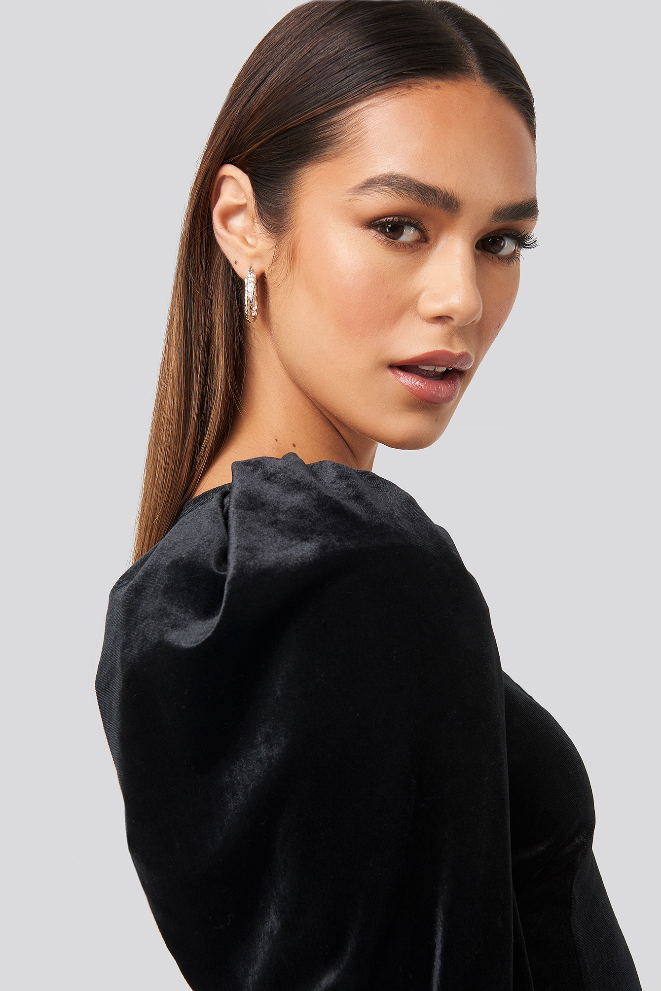 Puff Shoulder Velvet Dress Negro | na-kd.com