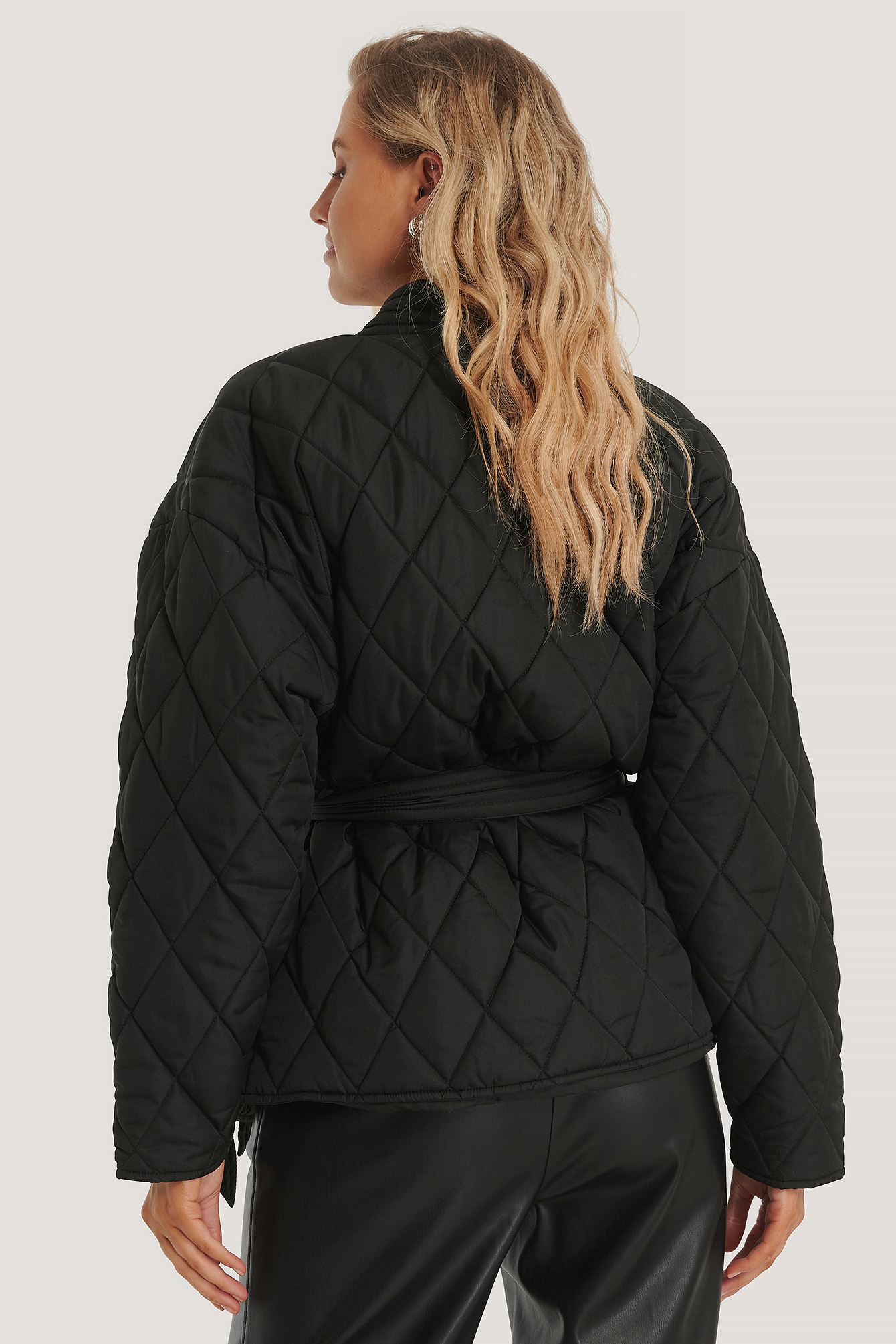 Quilted Kimono Jacket Black | na-kd.com