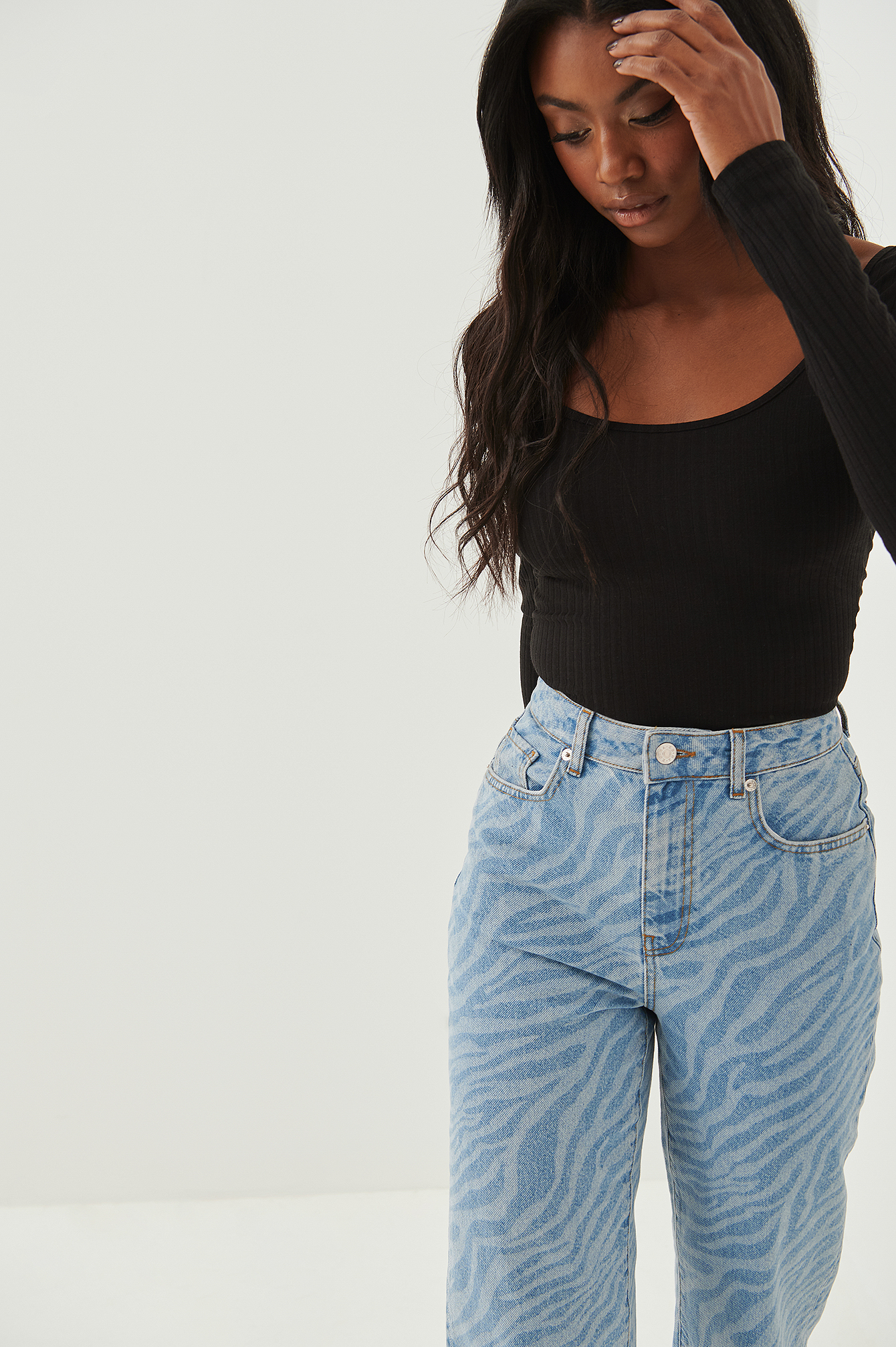 Deep Round Neck Rib Top Black | na-kd.com