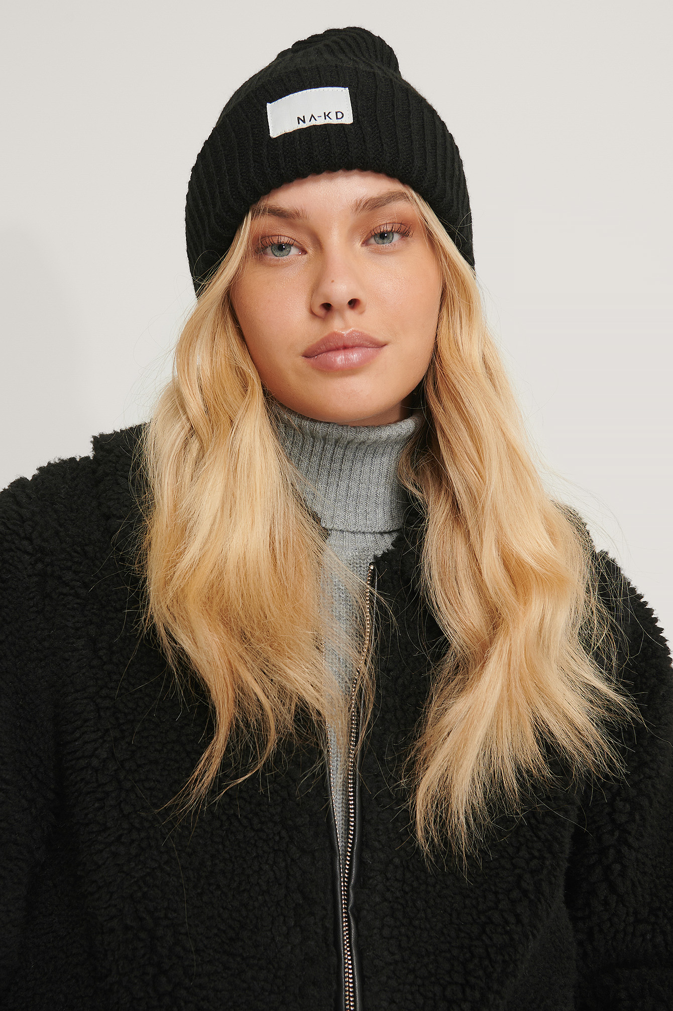 Recycled Logo Beanie Black | NA-KD