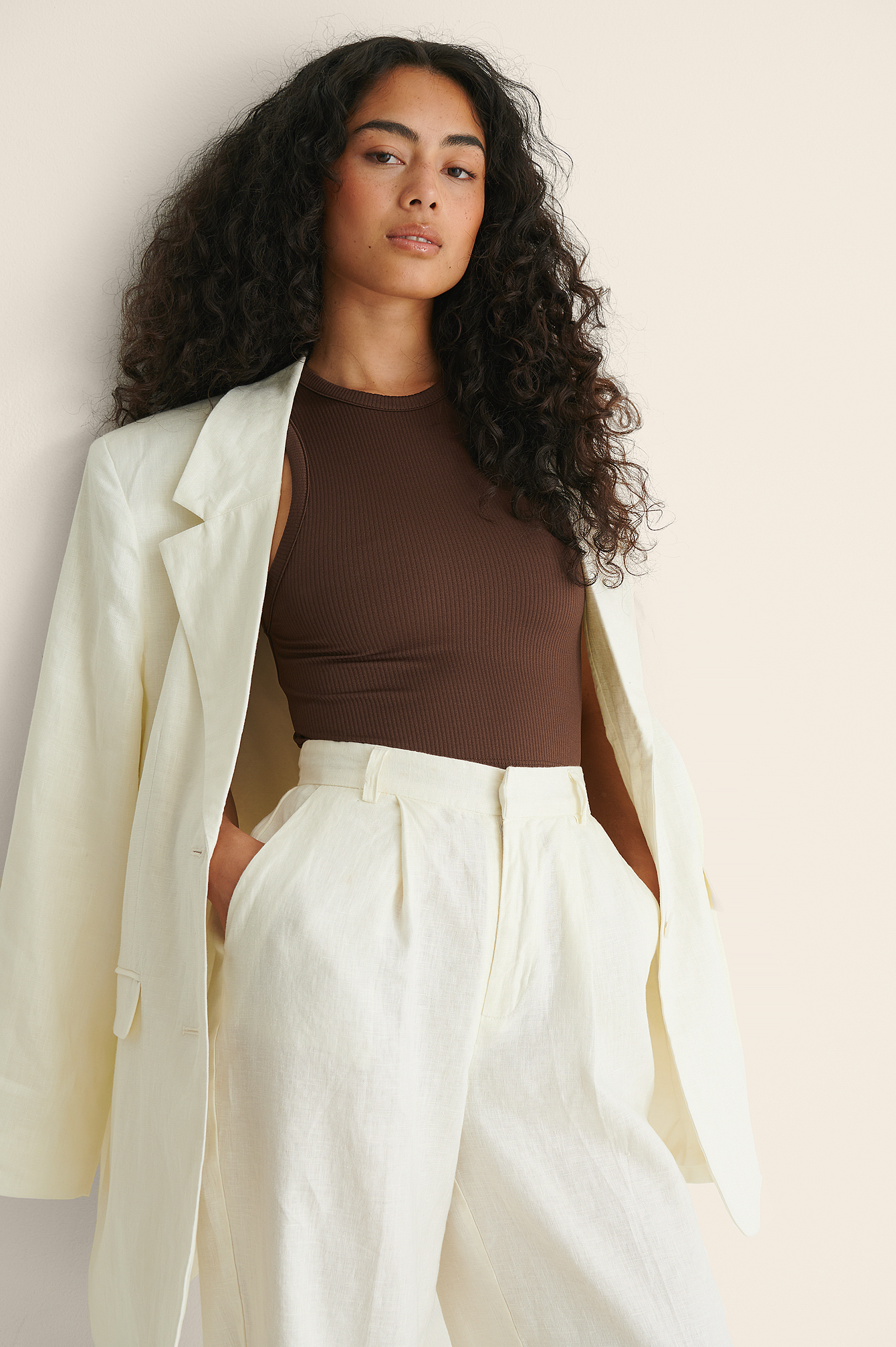 Ribbed Basic Cropped Top Brown | NA-KD