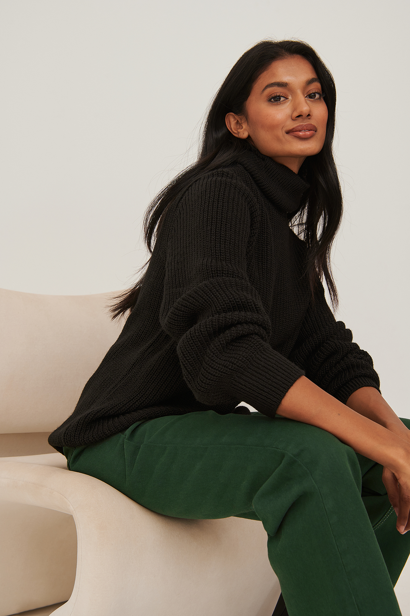 Turtle Neck Short Knitted Sweater Black | na-kd.com