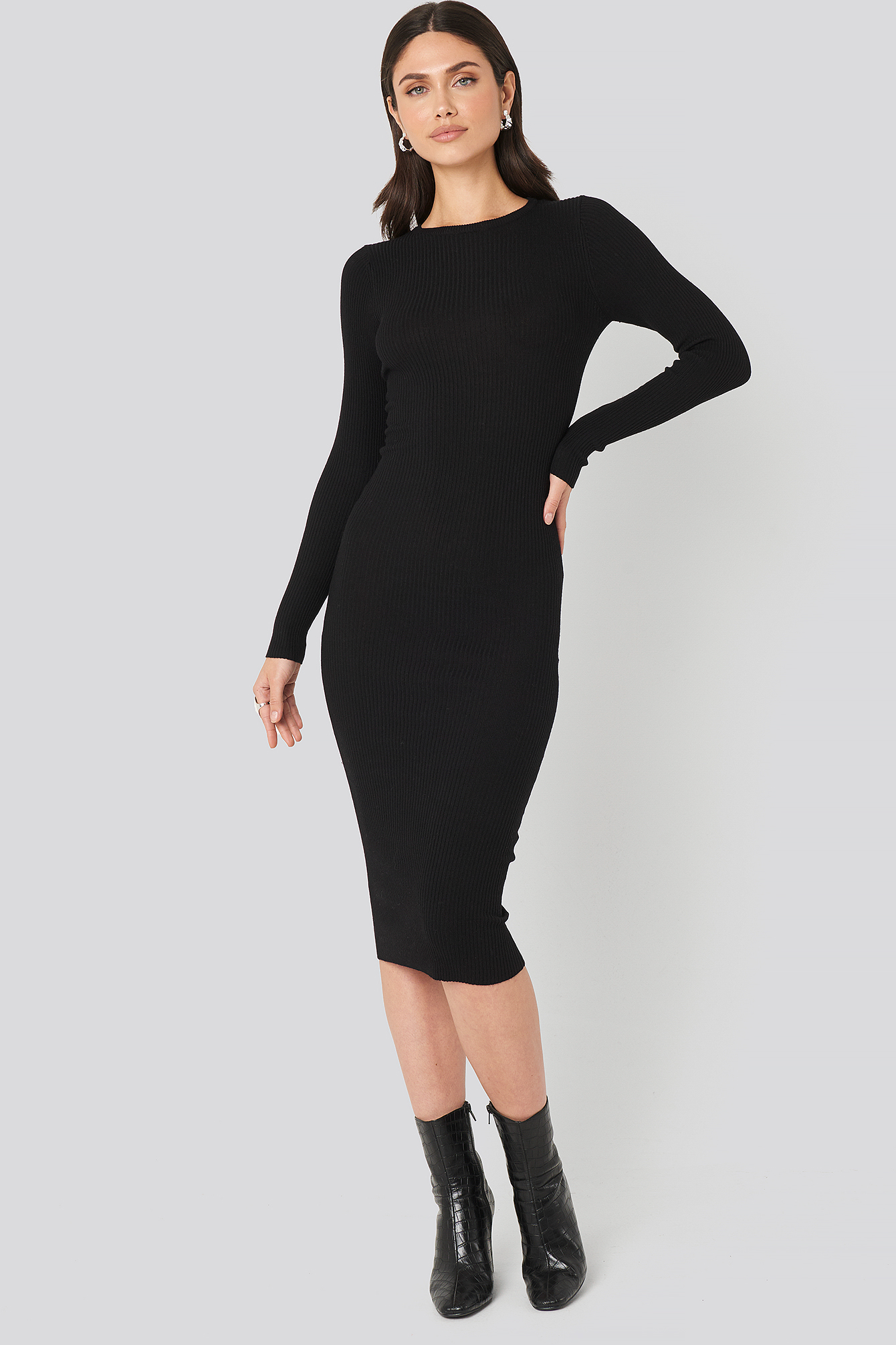 Ribbed Knitted Midi Dress Black | NA-KD