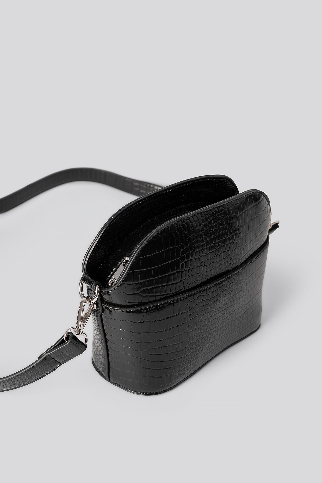 Rounded Croc Crossbody Bag Black | na-kd.com