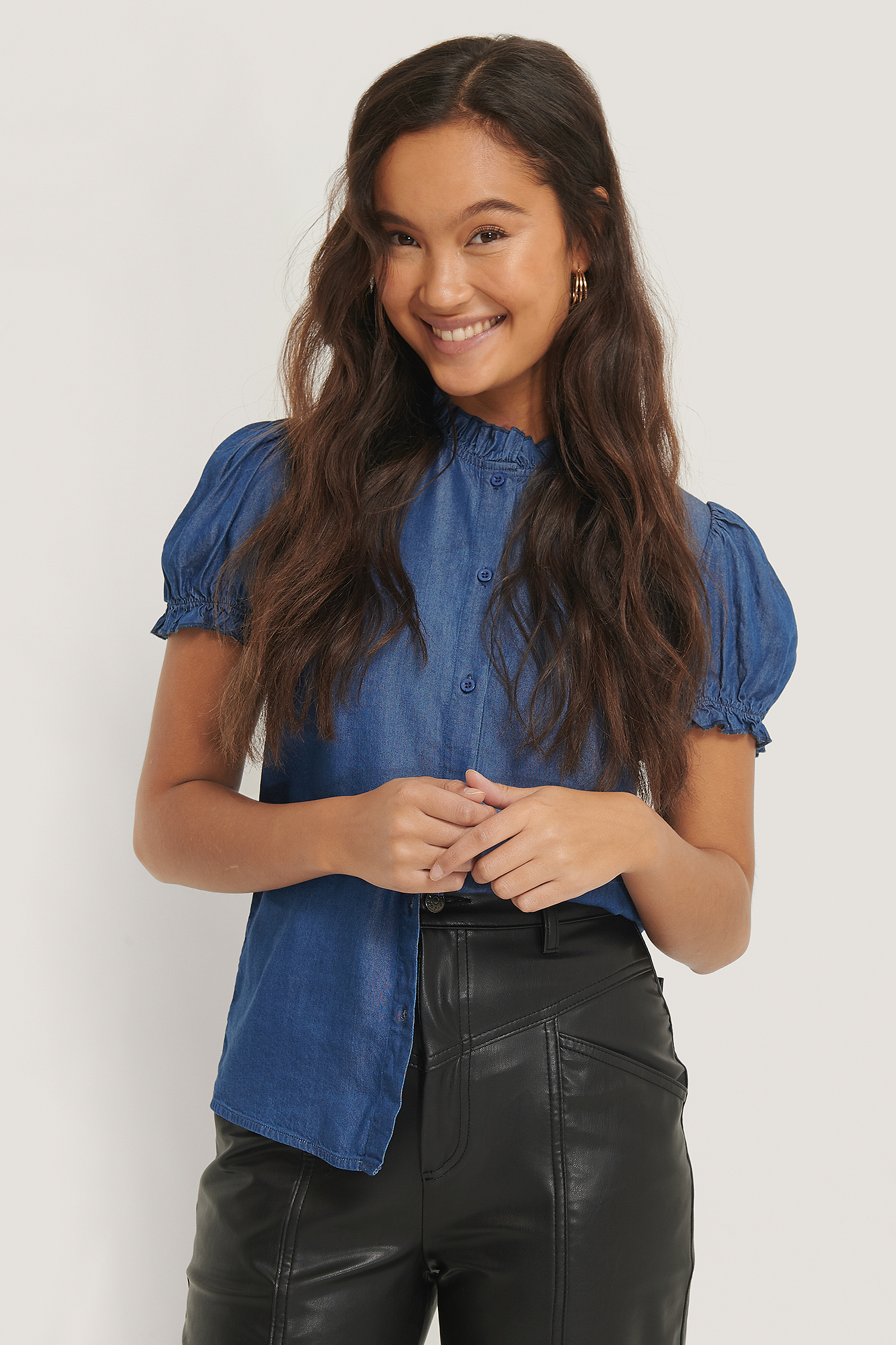 Ruffle Detail Denim Blouse Blue | NA-KD