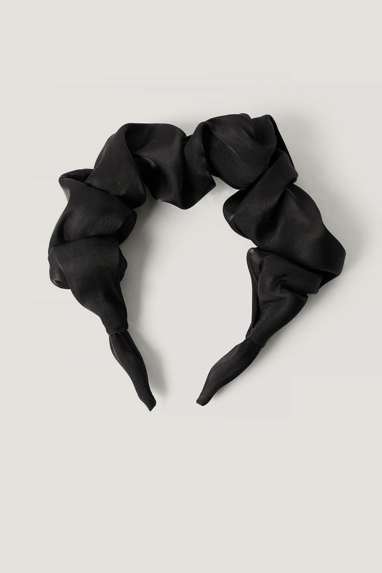 Ruffled Satin Hair Hoop Black | na-kd.com