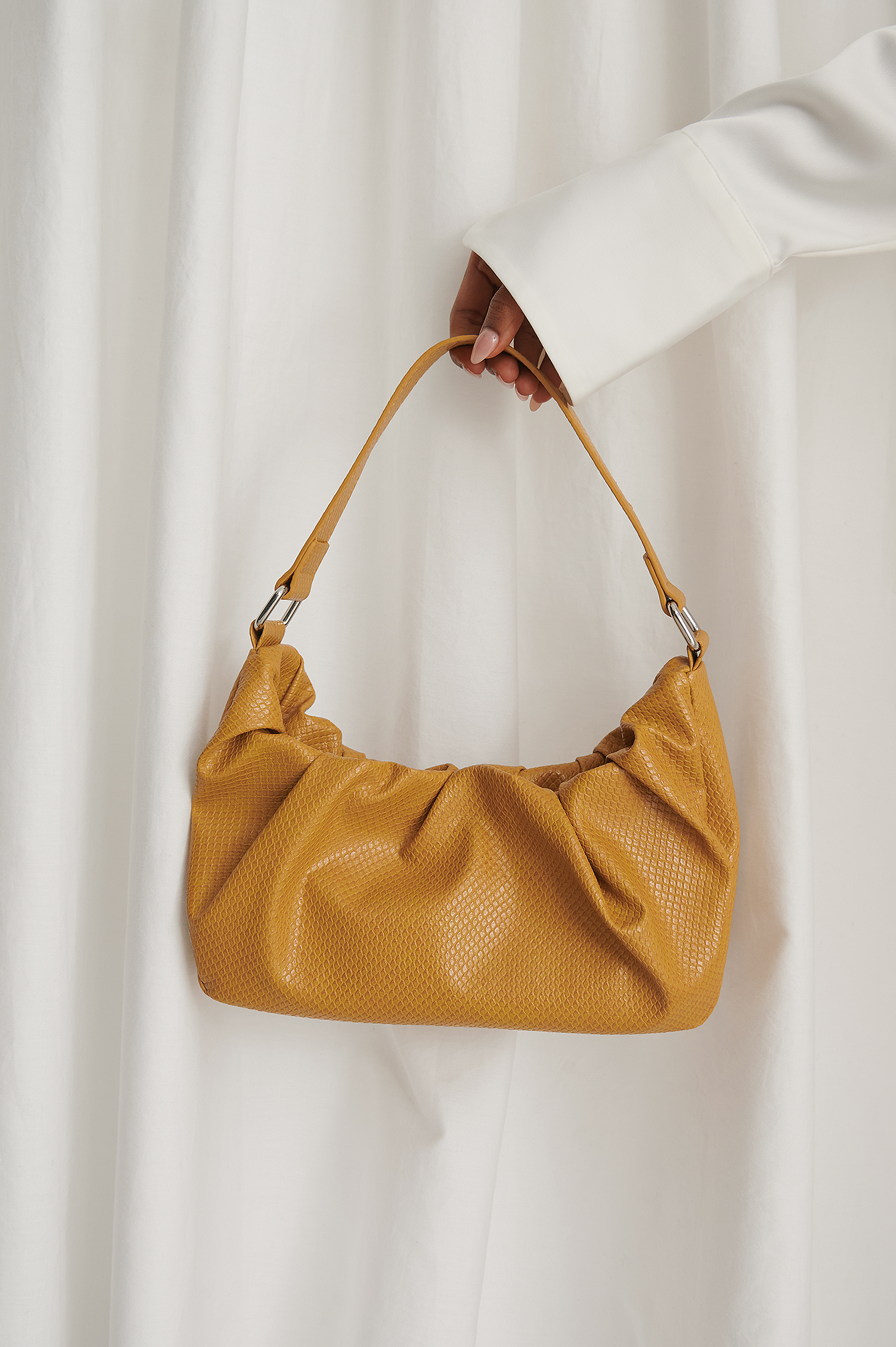 Ruffled Shoulder Bag Yellow | NA-KD