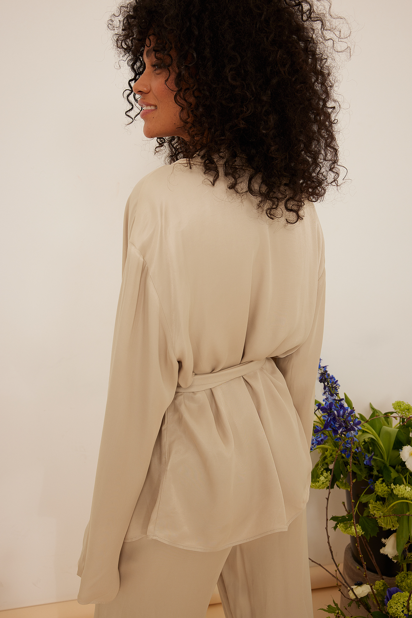 Satin Blazer Pyjamas Top Beige | na-kd.com