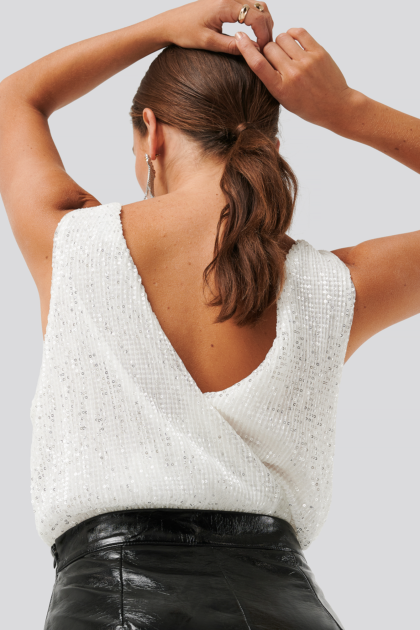 Sequin Body White | NA-KD