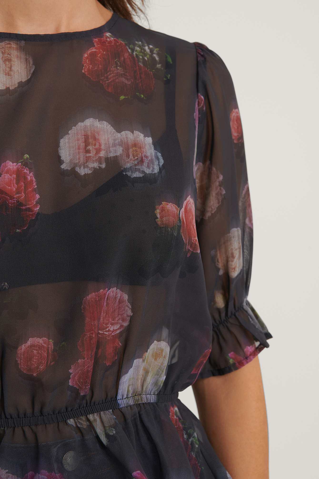 Kurzärmelige Chiffon-Bluse Mit Blumenmuster Blumen | na-kd.com
