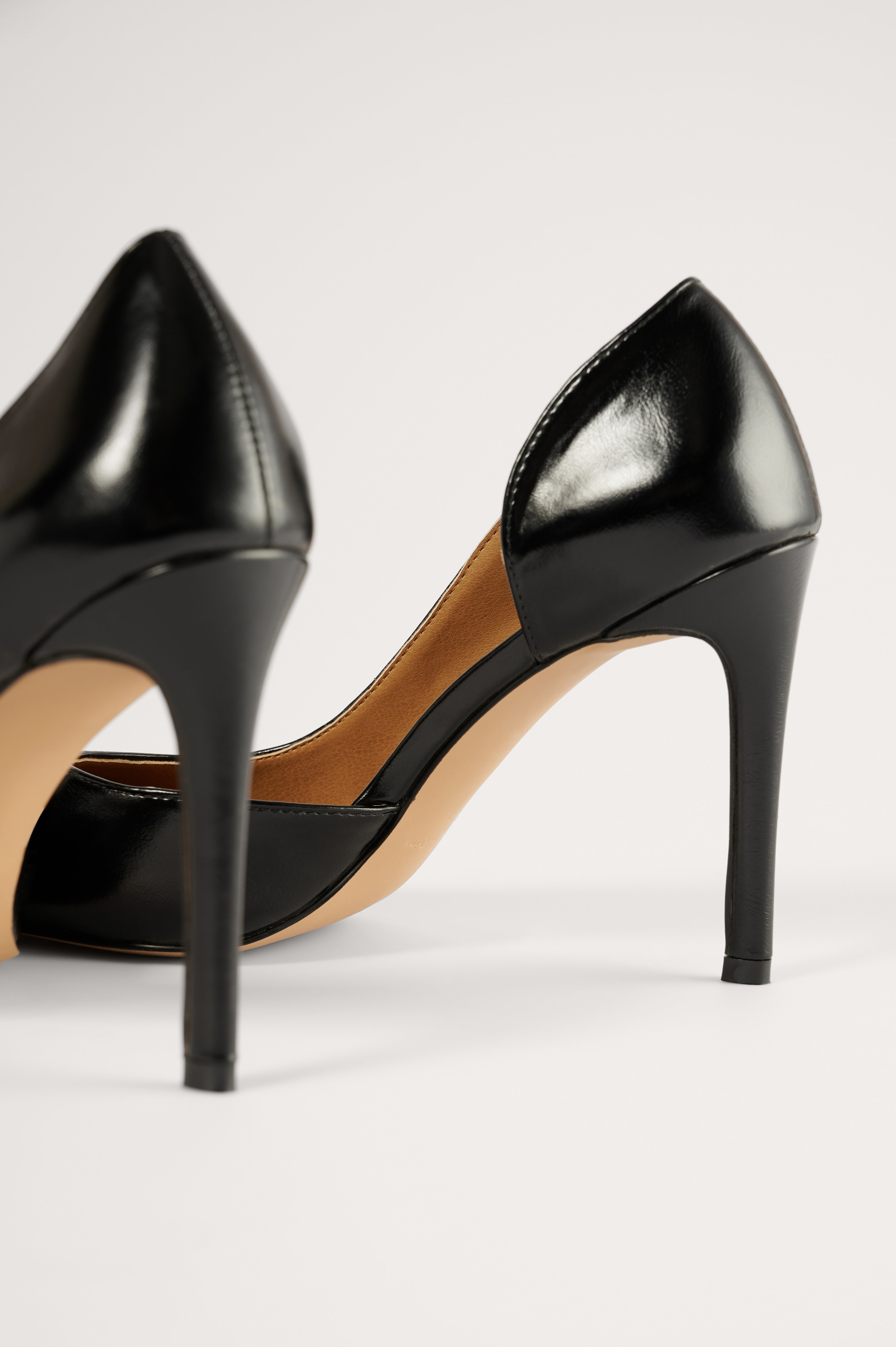 Side Cut High Heels Black | na-kd.com