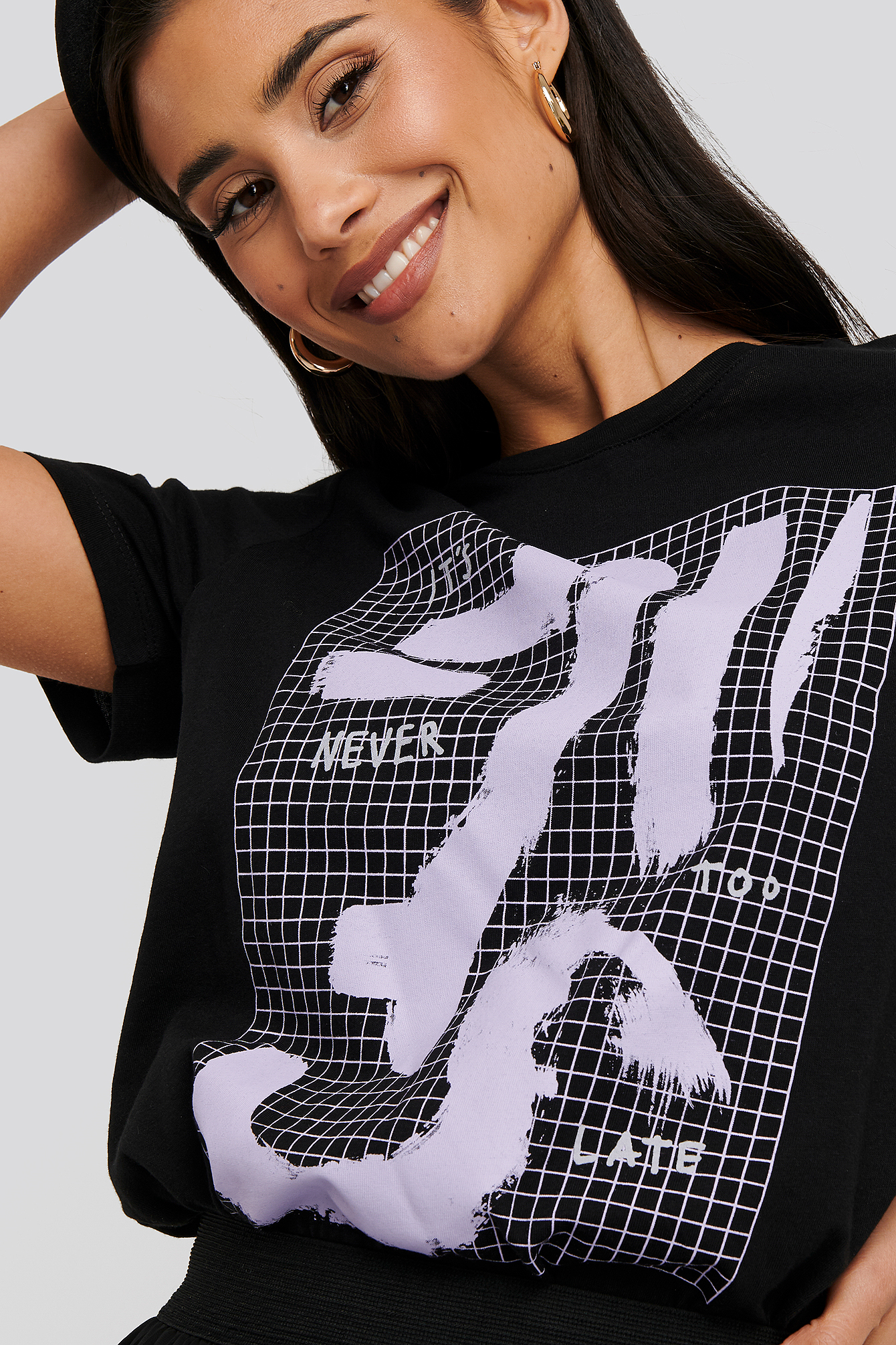Sign Print Basic Tee Schwarz | NA-KD