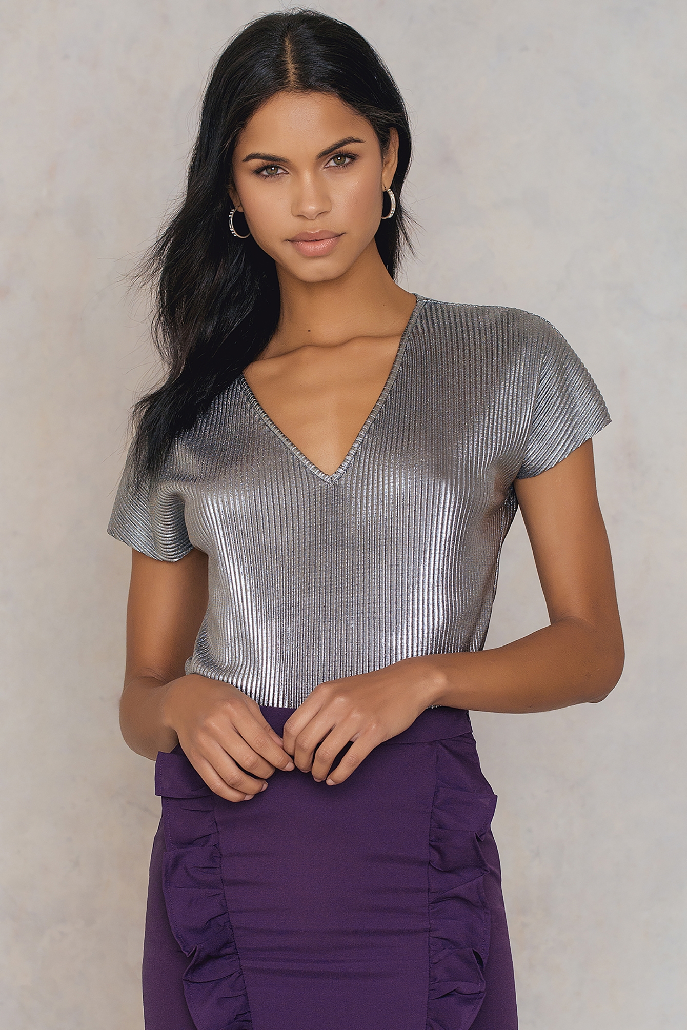 Silver Pleated V-Neck Top Silber | NA-KD